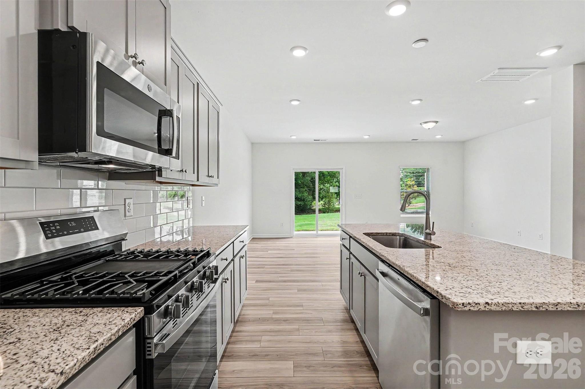 Photo 9 of 4035 Lawnview Drive, Charlotte, NC