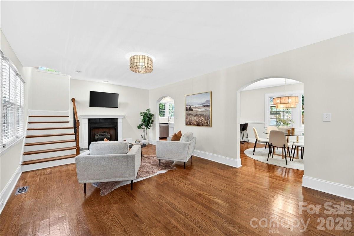 Photo 10 of 1333 Woodland Drive, Charlotte, NC