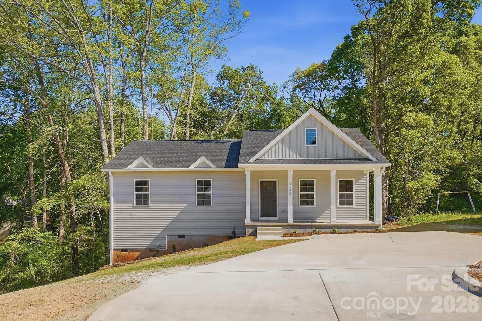Photo 2 of 1740 Moss Court, Gastonia, NC
