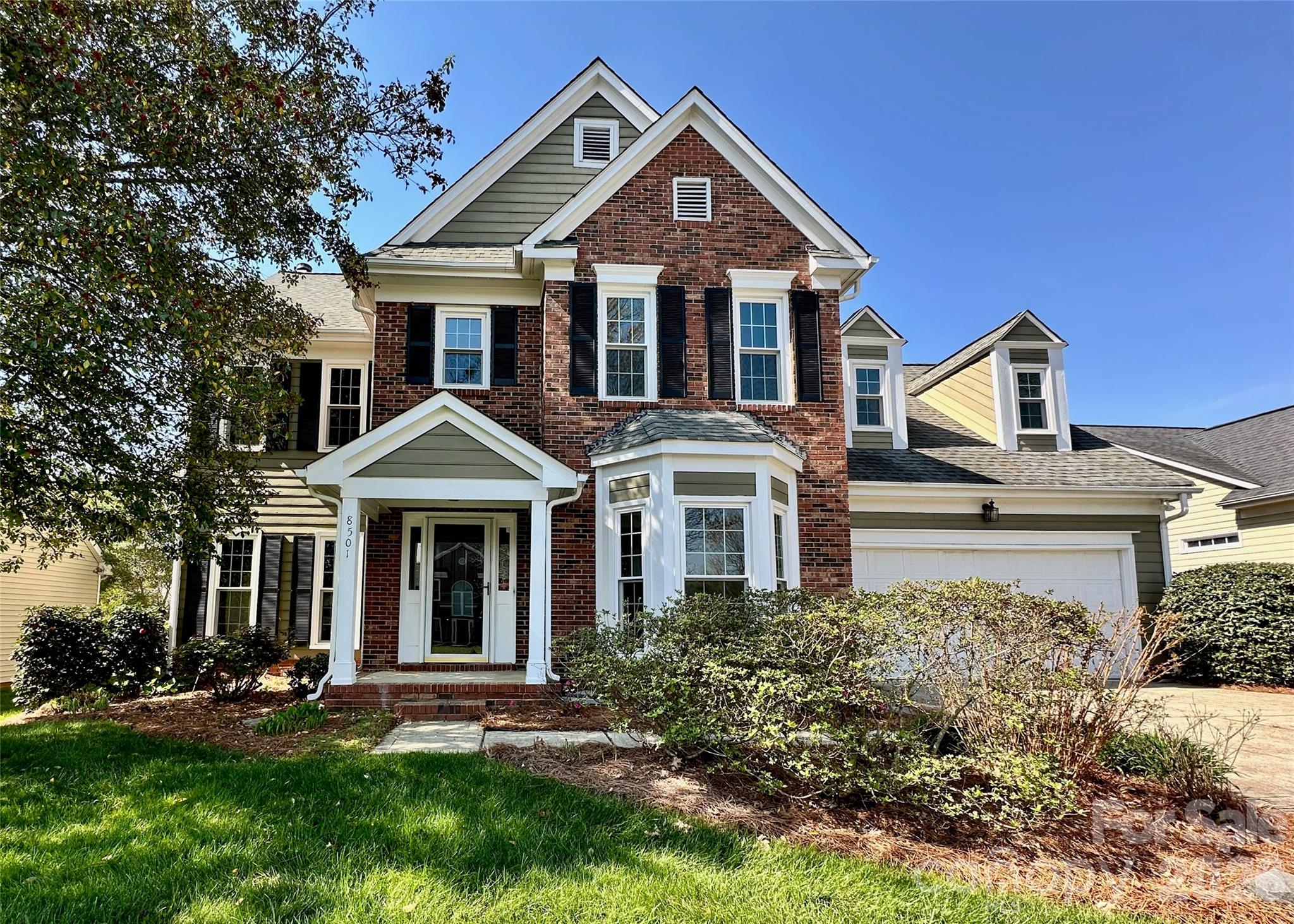 Home for sale at 8501 Tonawanda Drive, Charlotte, NC — photo 1 of 43