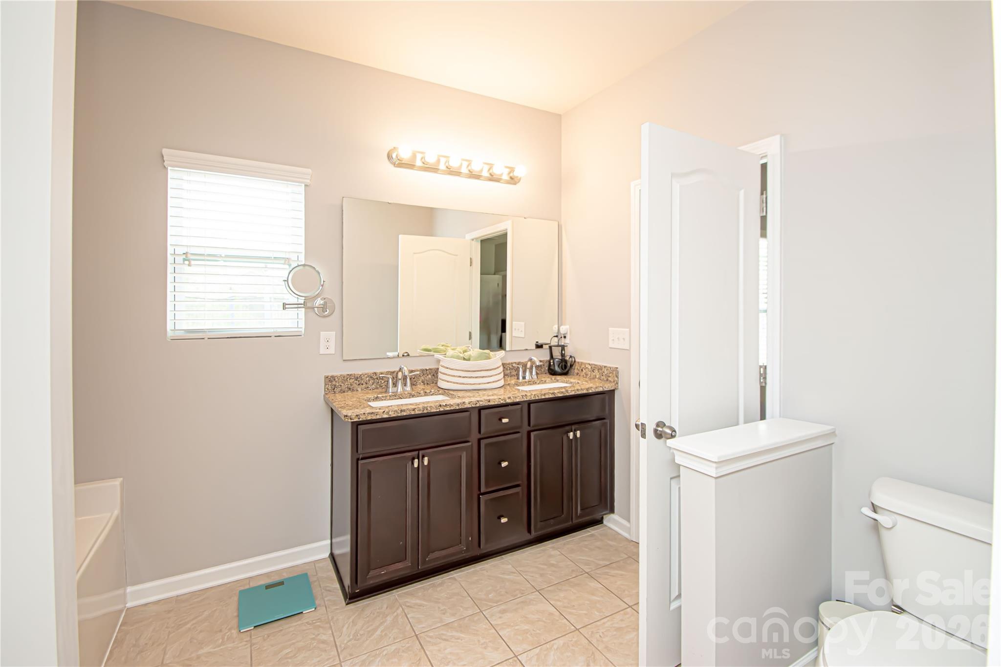 Photo 32 of 11145 Chapeclane Road, Charlotte, NC