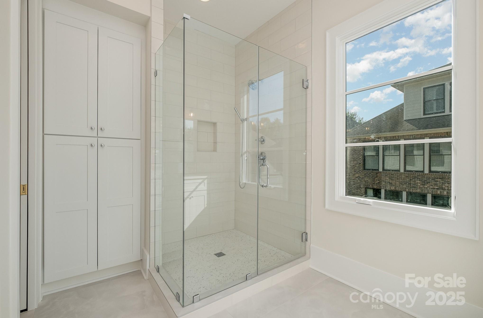 Photo 29 of 2922 Sharon View RoadC, Charlotte, NC