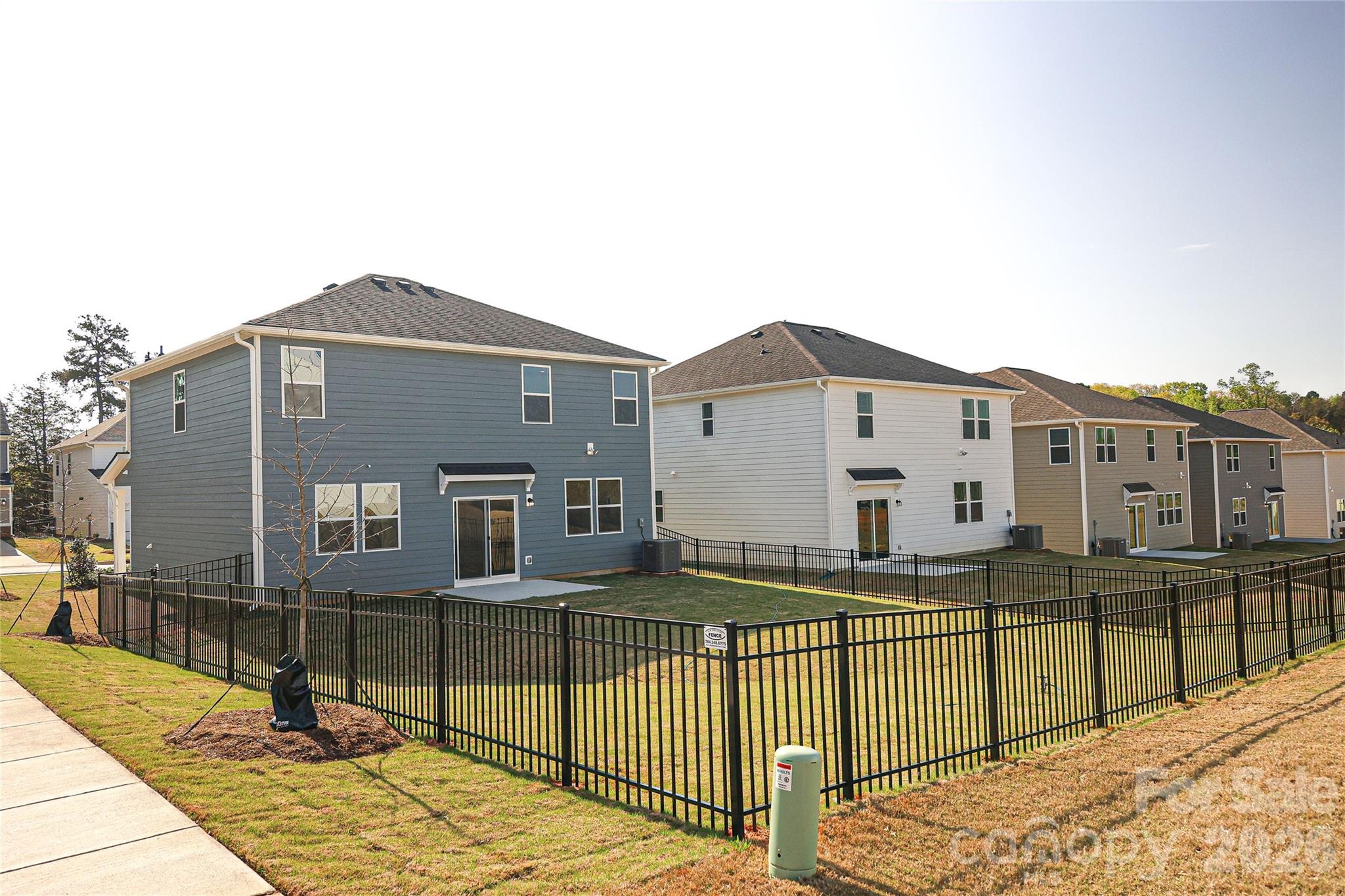 Photo 3 of 5015 TWIN RIVER Drive, Denver, NC