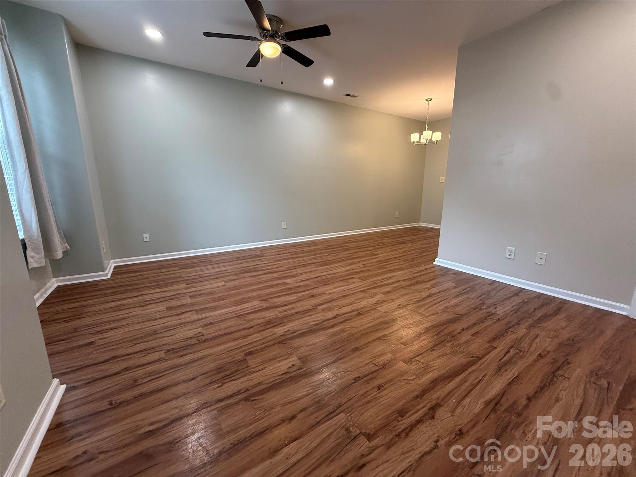 Photo 3 of 8134 Kings Creek Drive, Charlotte, NC