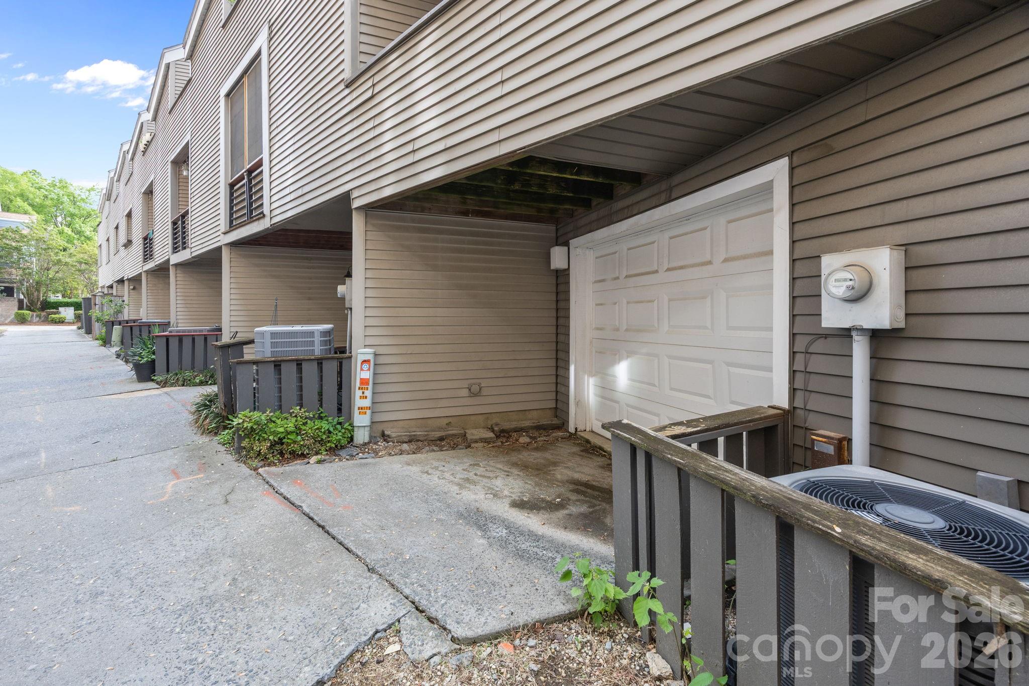 Photo 16 of 415 W 7th StreetH, Charlotte, NC