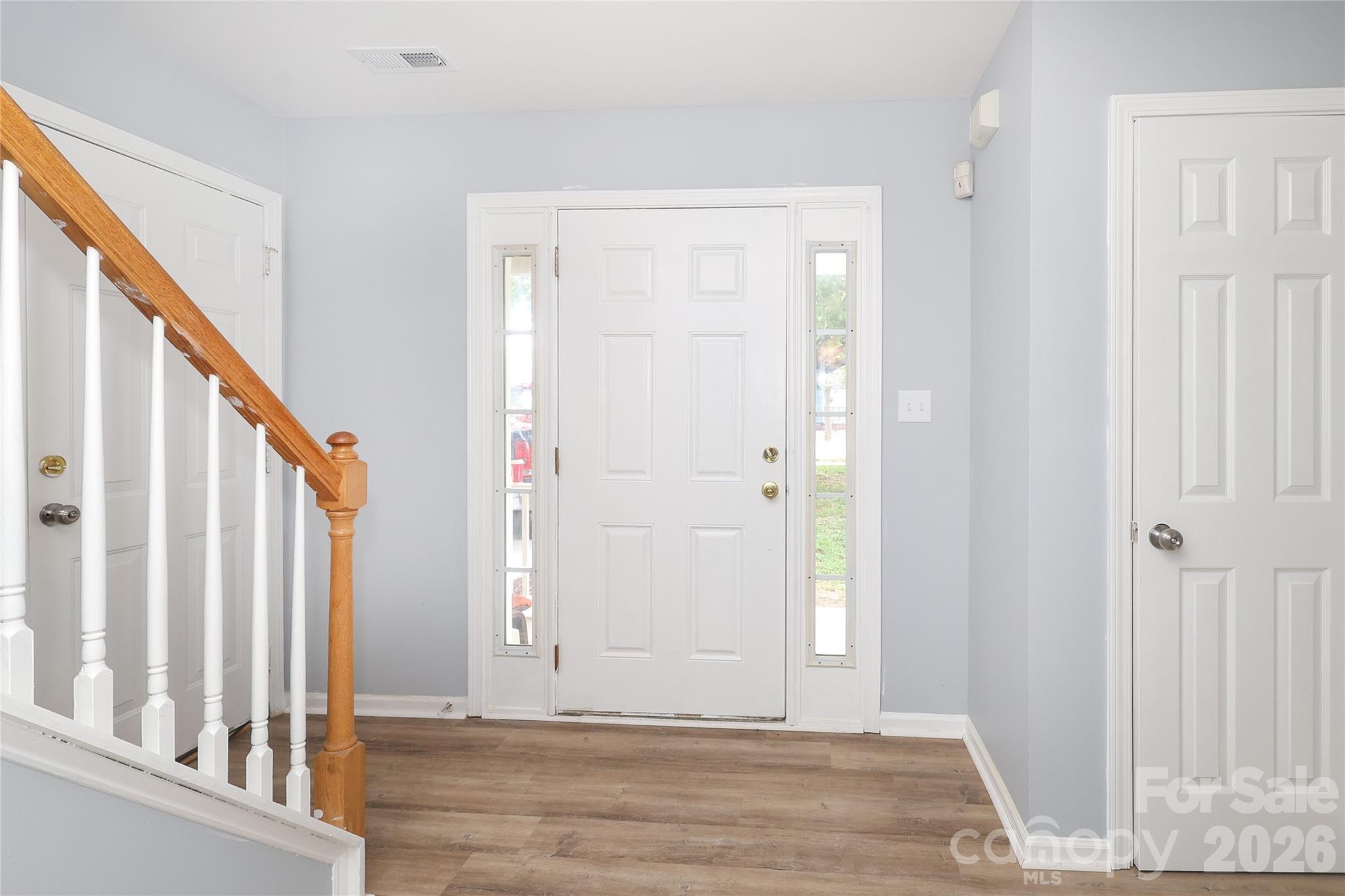 10910 Elm Bend Drive, Charlotte, NC - photo 4 of 41