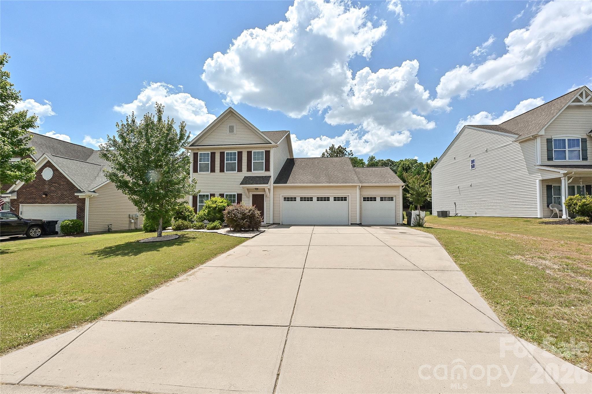 2061 Argentum Avenue98, Fort Mill, SC - photo 2 of 32