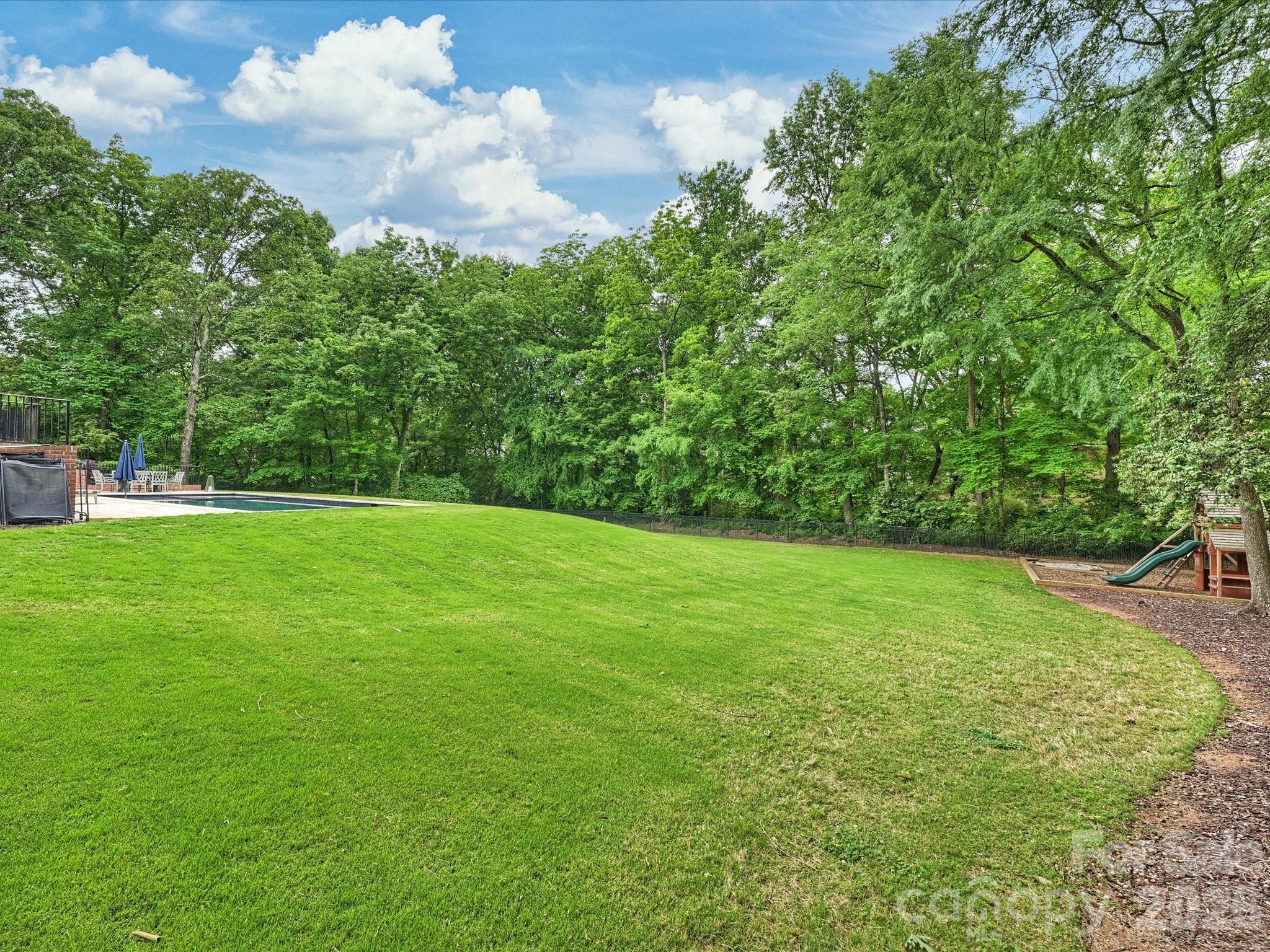 Photo 44 of 4017 Moorland Drive, Charlotte, NC