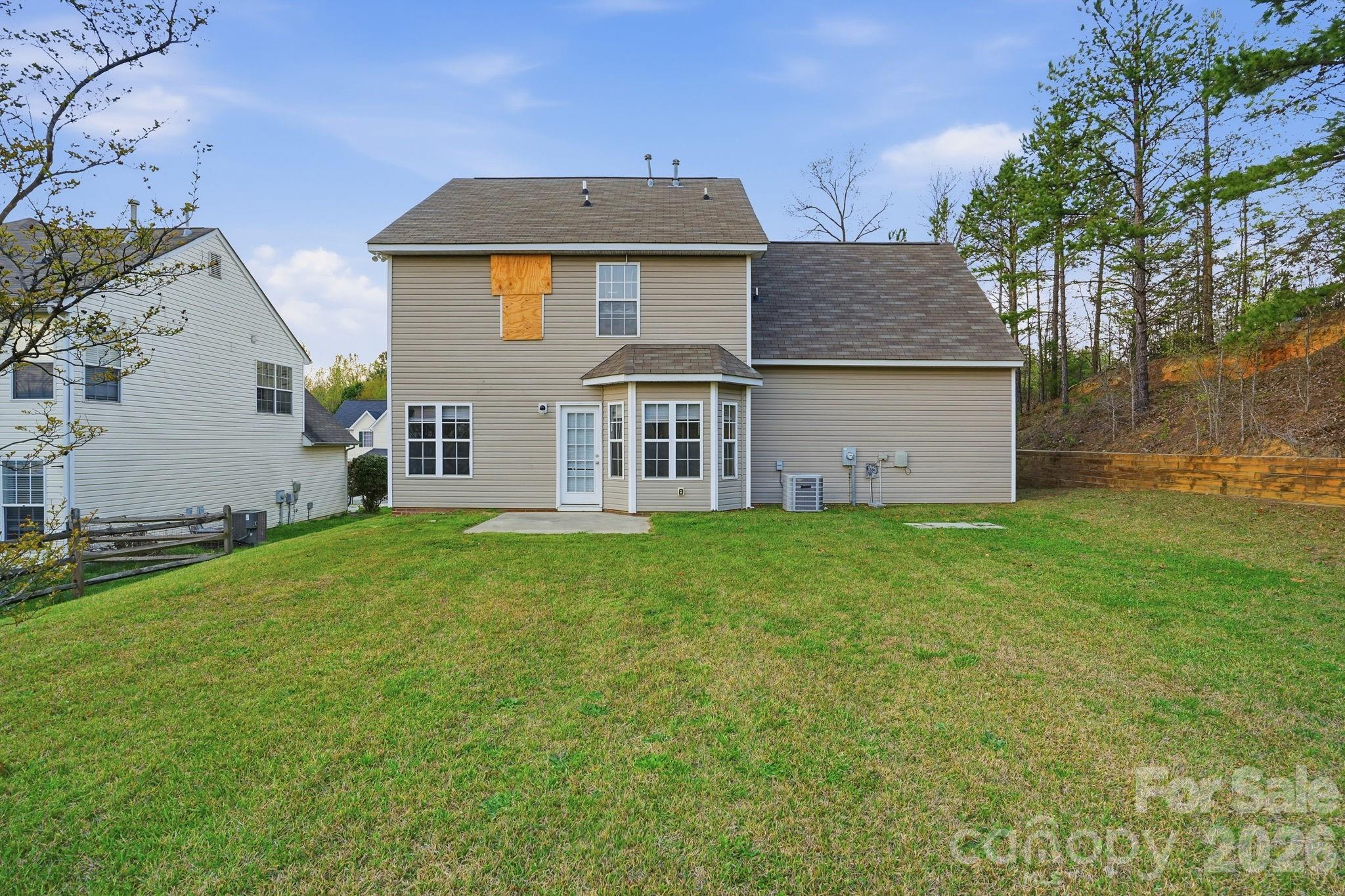 Photo 6 of 634 Longacre Drive, Charlotte, NC