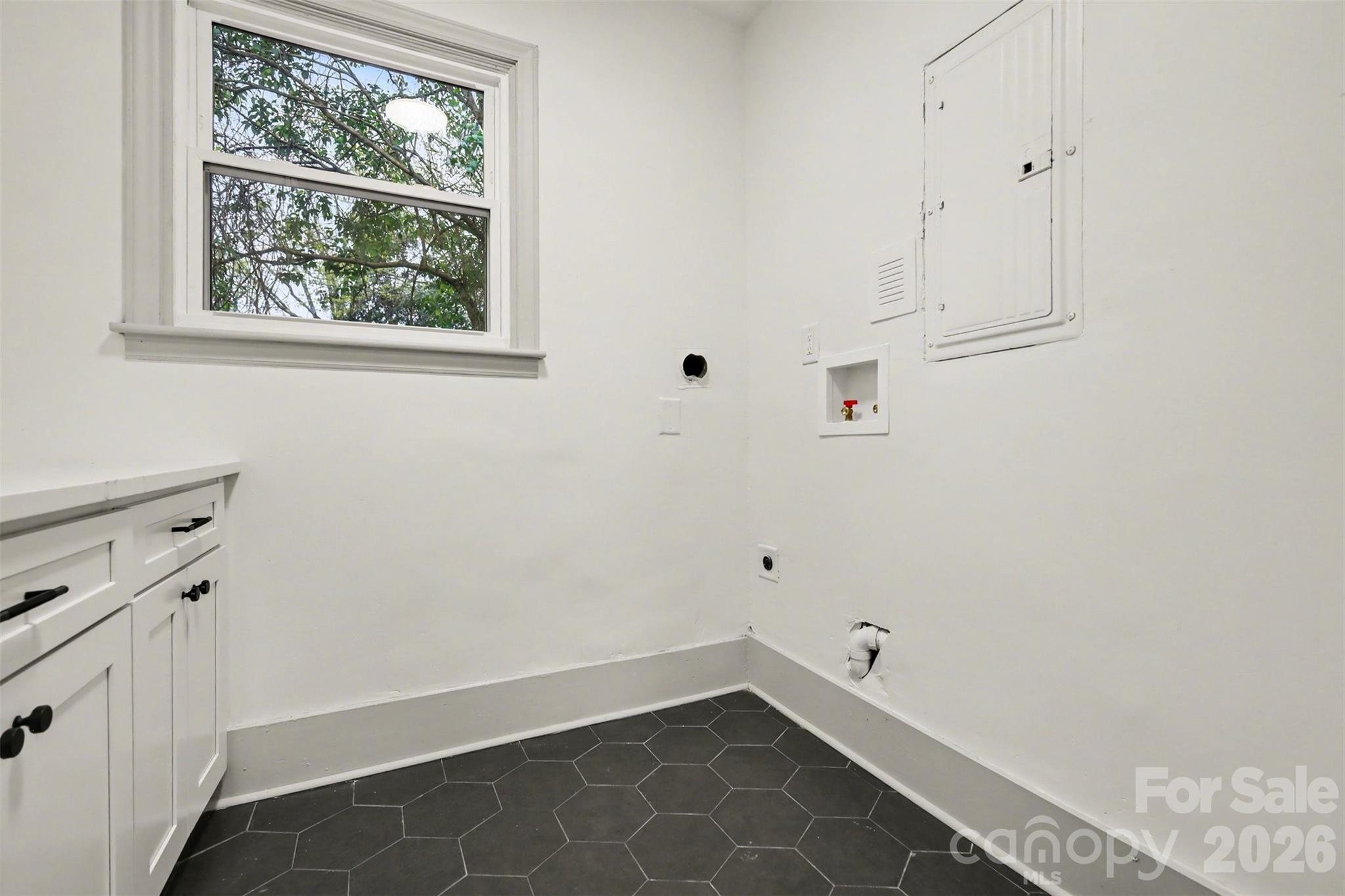 1749 Archdale Drive, Charlotte, NC - photo 15 of 18