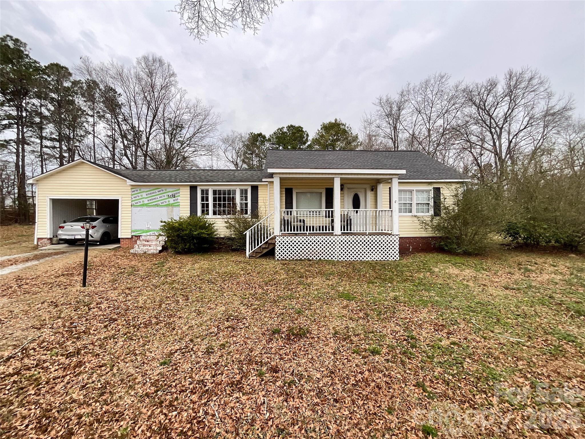 5978 Gold Mine Highway, Kershaw, SC - photo 1 of 16
