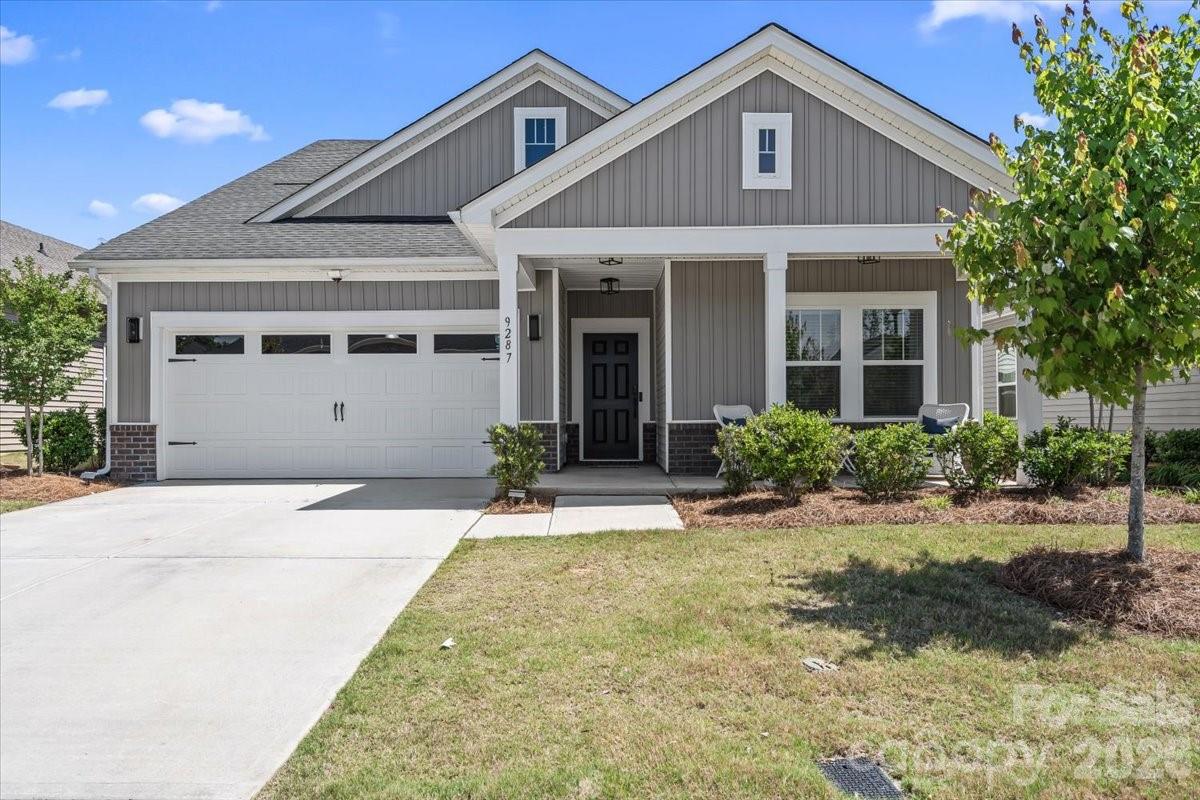 9287 Dunwich Drive, Gastonia, NC