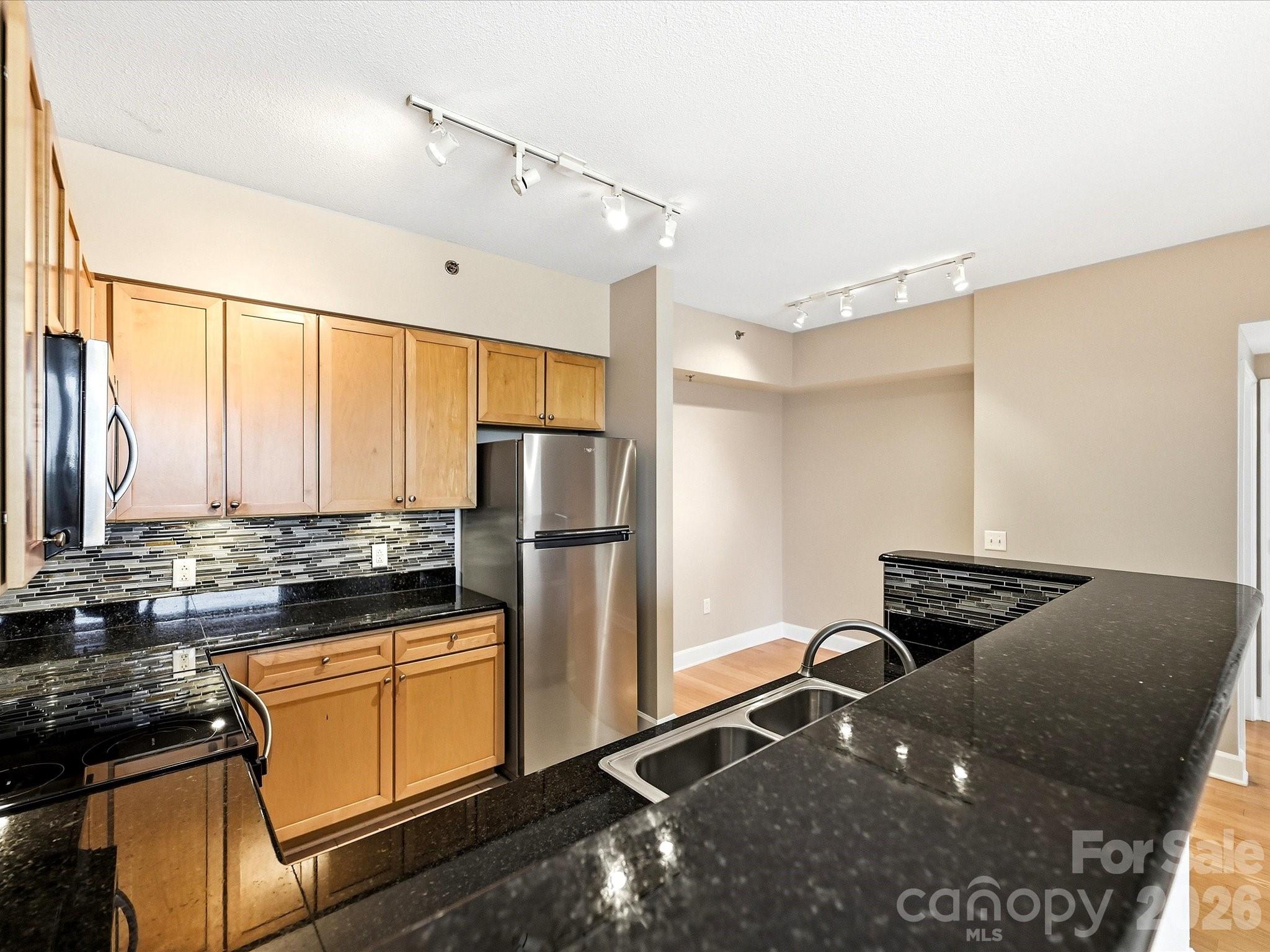 Photo 6 of 1315 East Boulevard813, Charlotte, NC