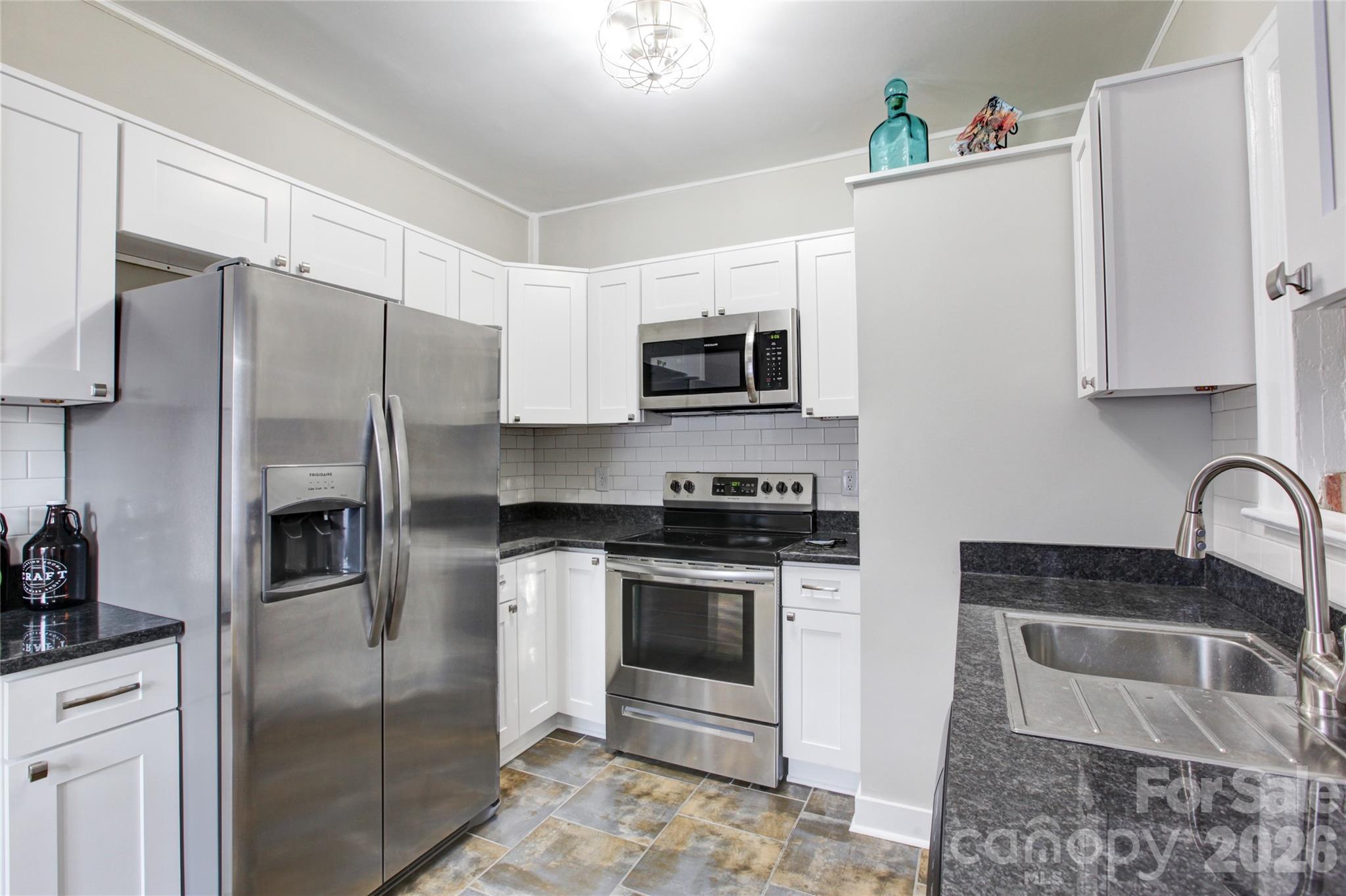 1511 Southwood Avenue, Charlotte, NC - photo 17 of 33