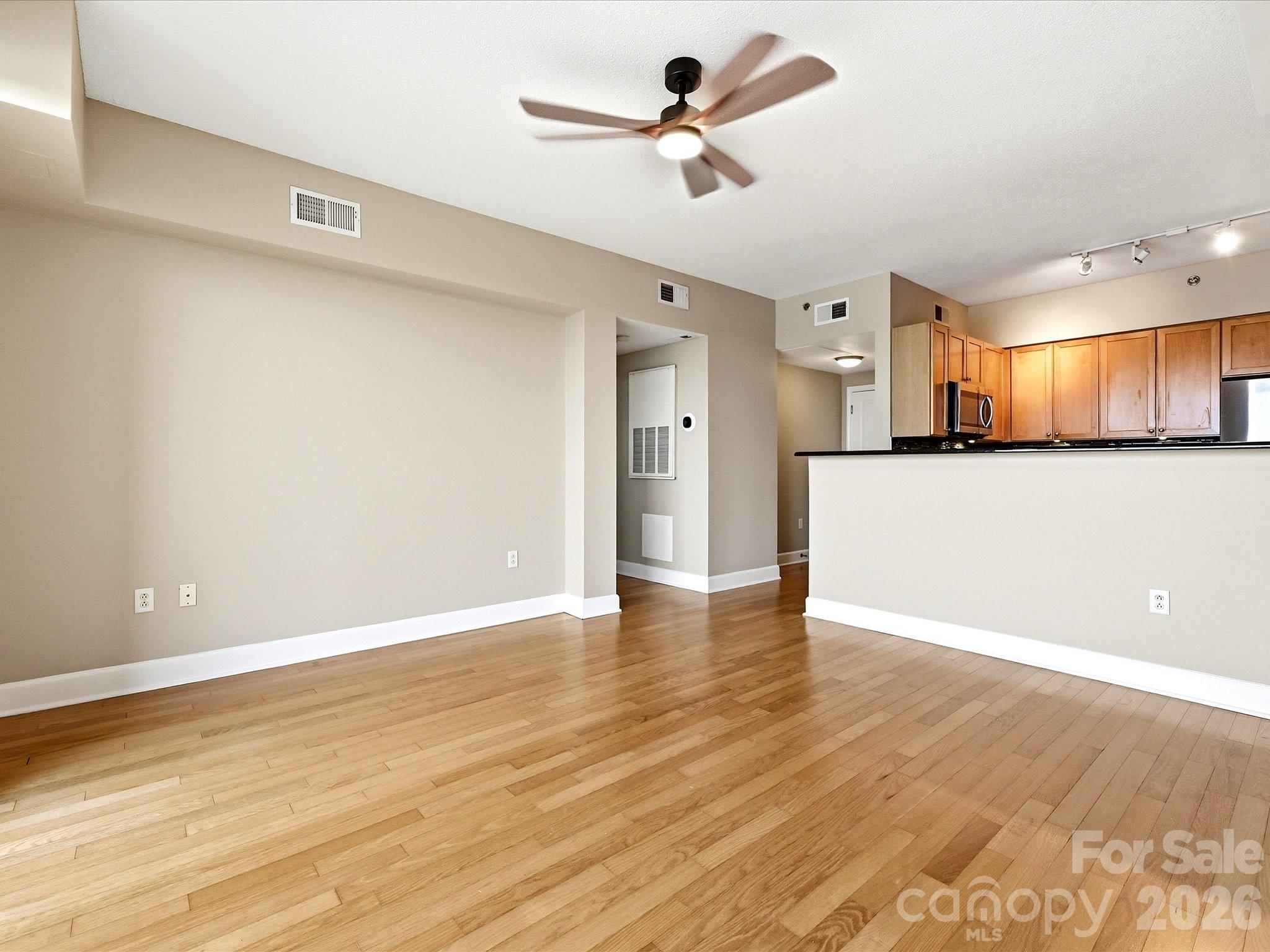Photo 18 of 1315 East Boulevard813, Charlotte, NC