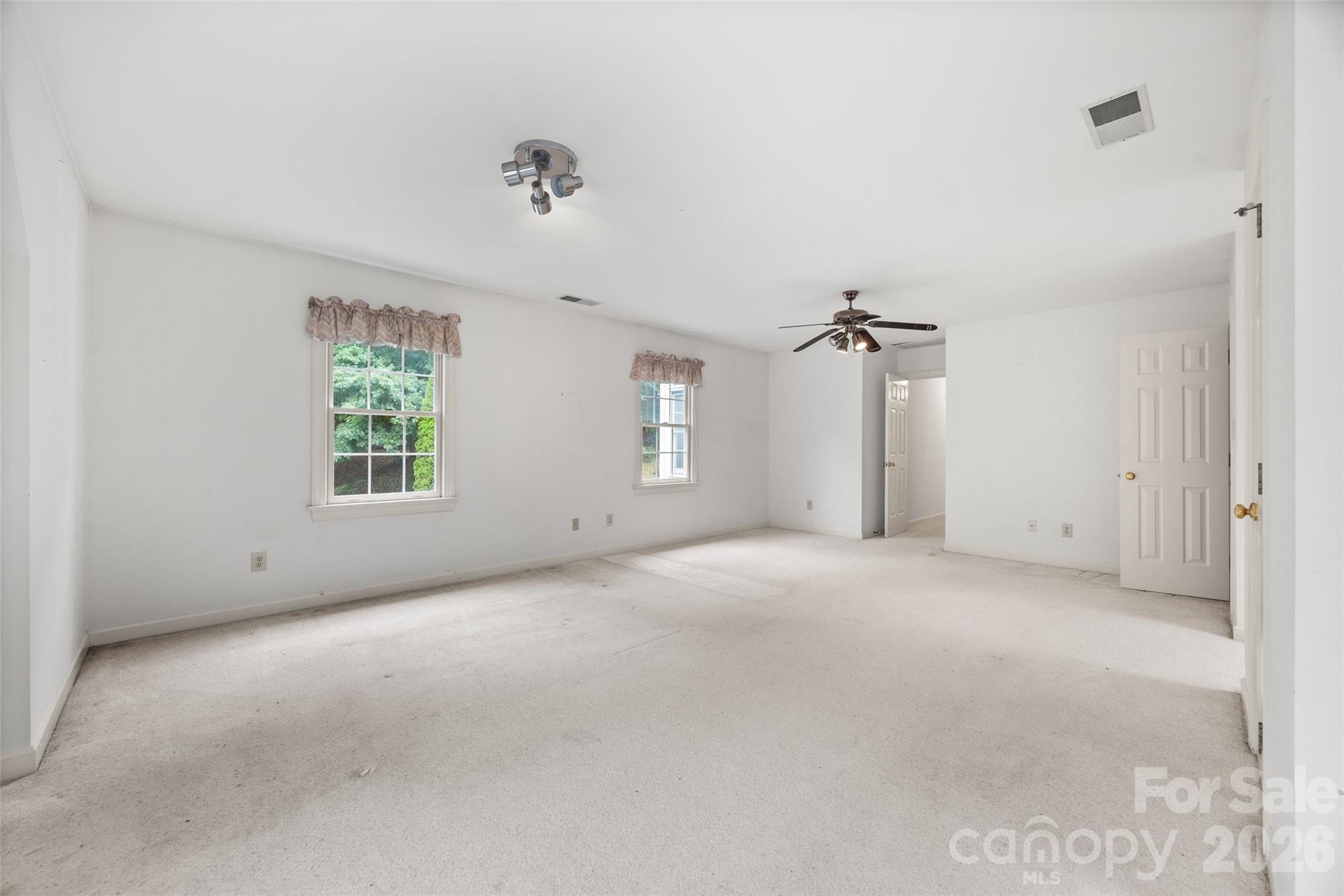 Photo 24 of 7411 Leharne Drive, Charlotte, NC