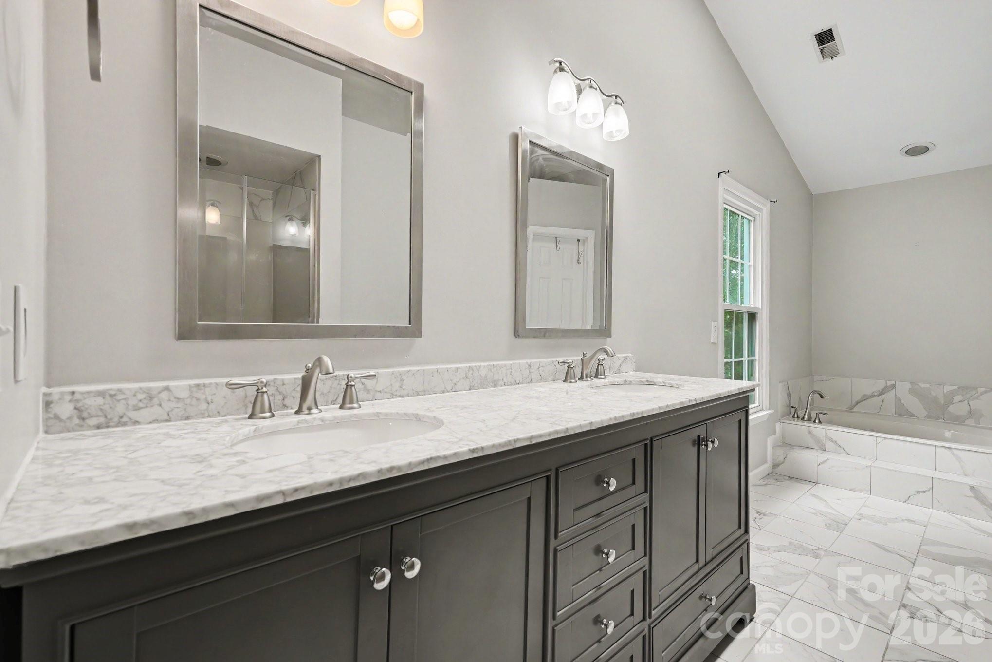 Photo 27 of 7104 Kinsmore Lane, Charlotte, NC