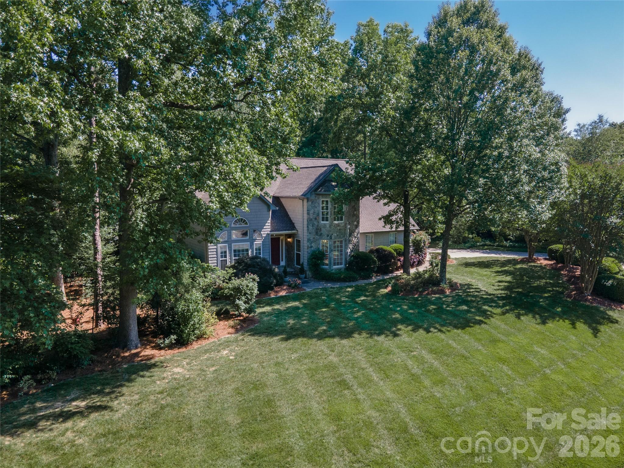 21121 Blakely Shores Drive, Cornelius, NC - photo 3 of 48