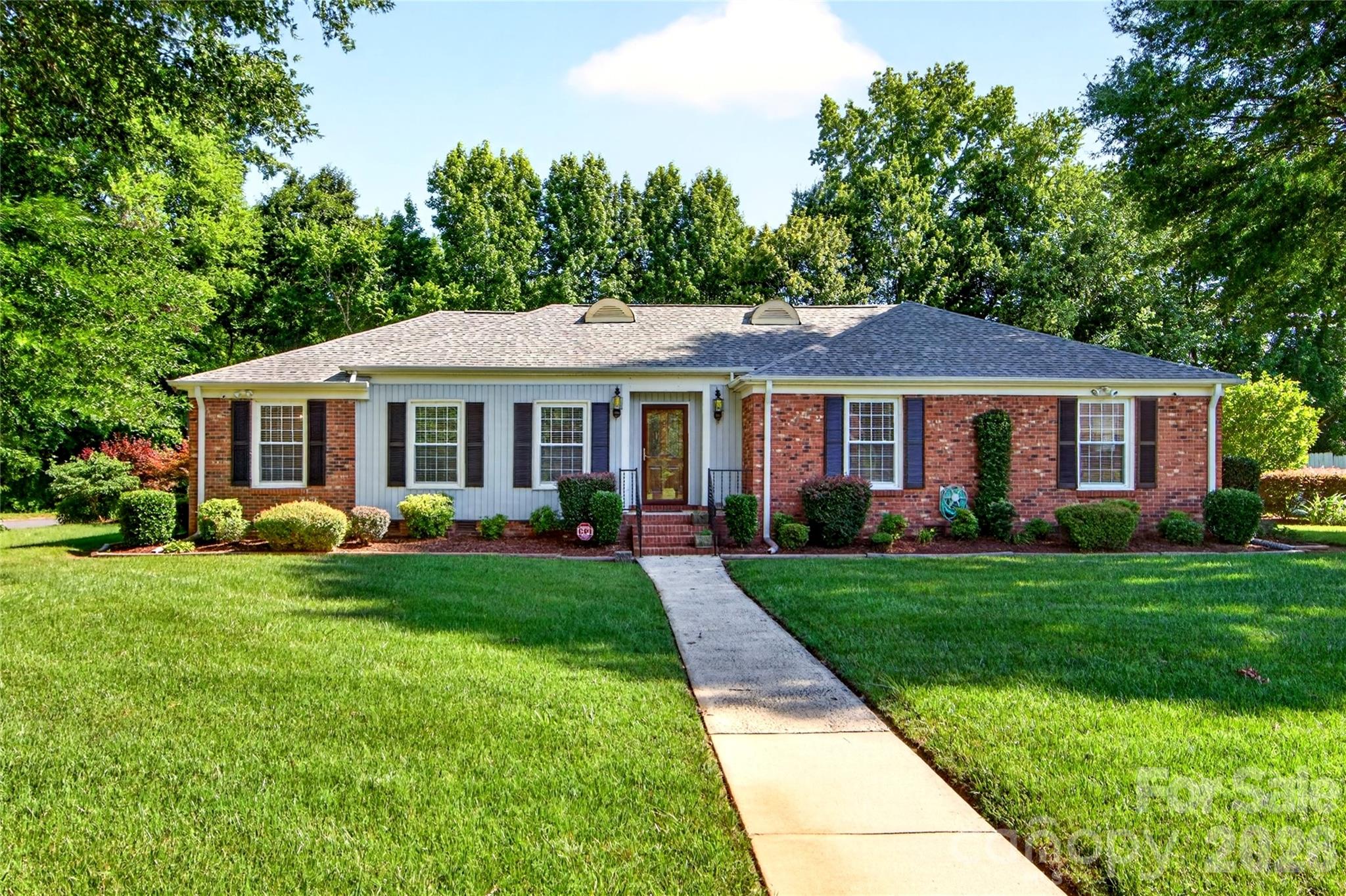Home for sale at 6801 Rambling Rose Drive, Charlotte, NC — photo 1 of 32