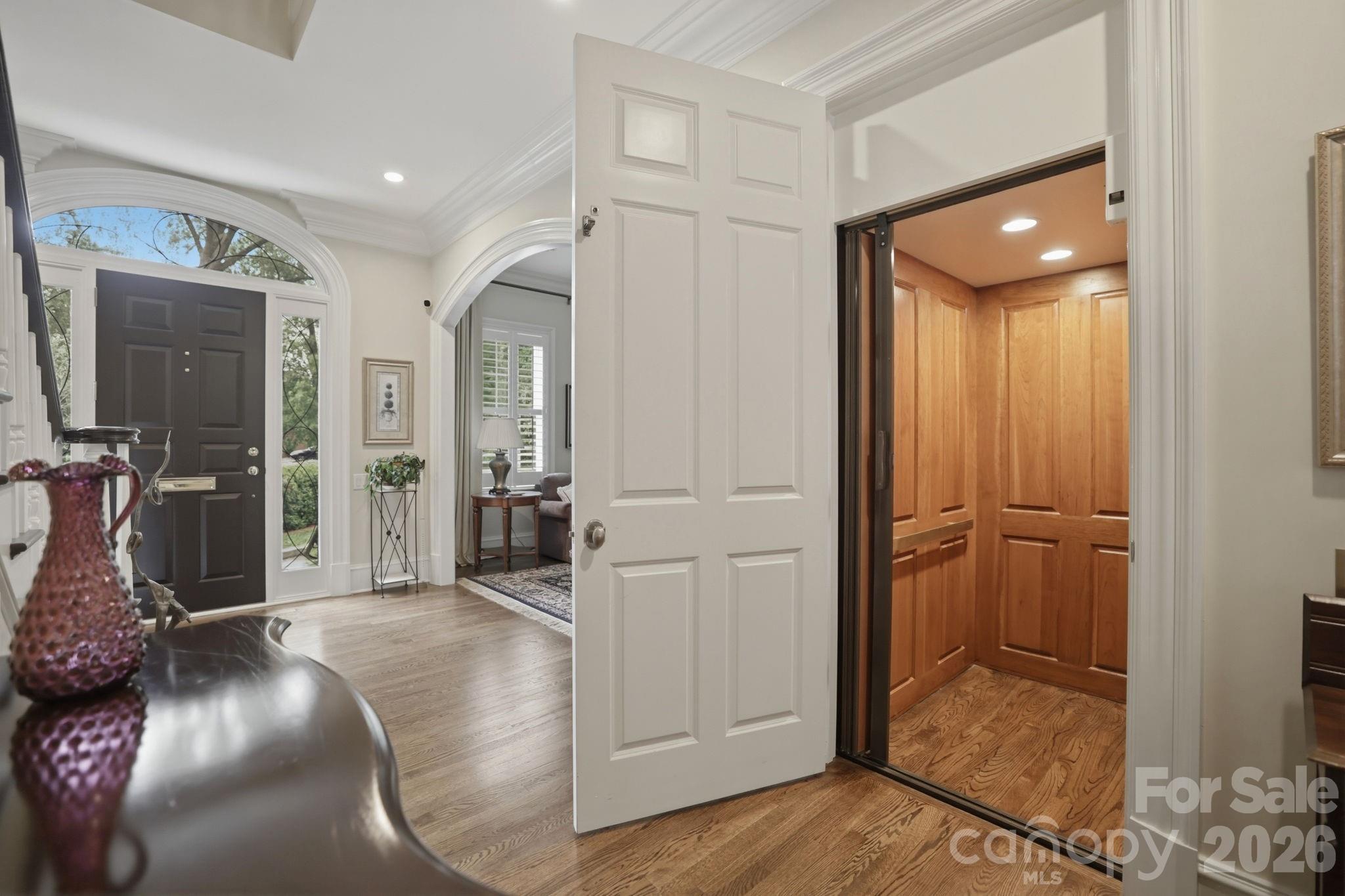 Photo 7 of 2044 Queens Road W, Charlotte, NC