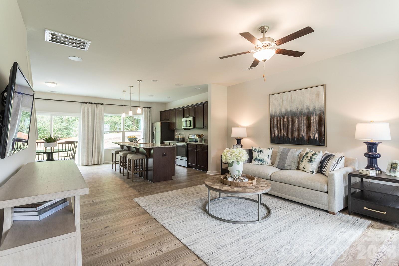Photo 4 of 4021 Juno Drive, Charlotte, NC