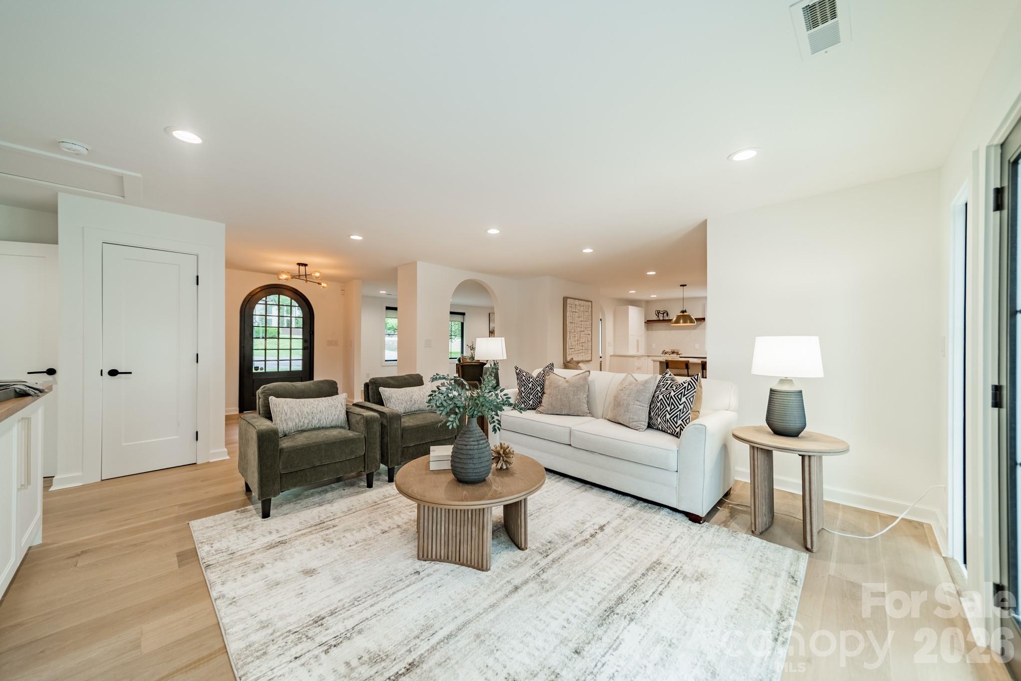 Photo 8 of 2528 Providence Road, Charlotte, NC