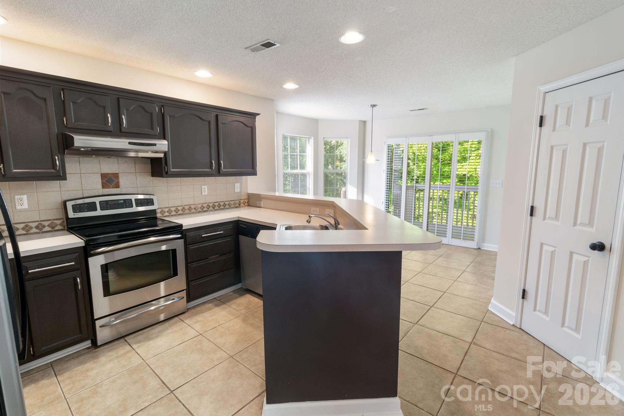 Photo 7 of 9313 Four Mile Creek Road, Charlotte, NC