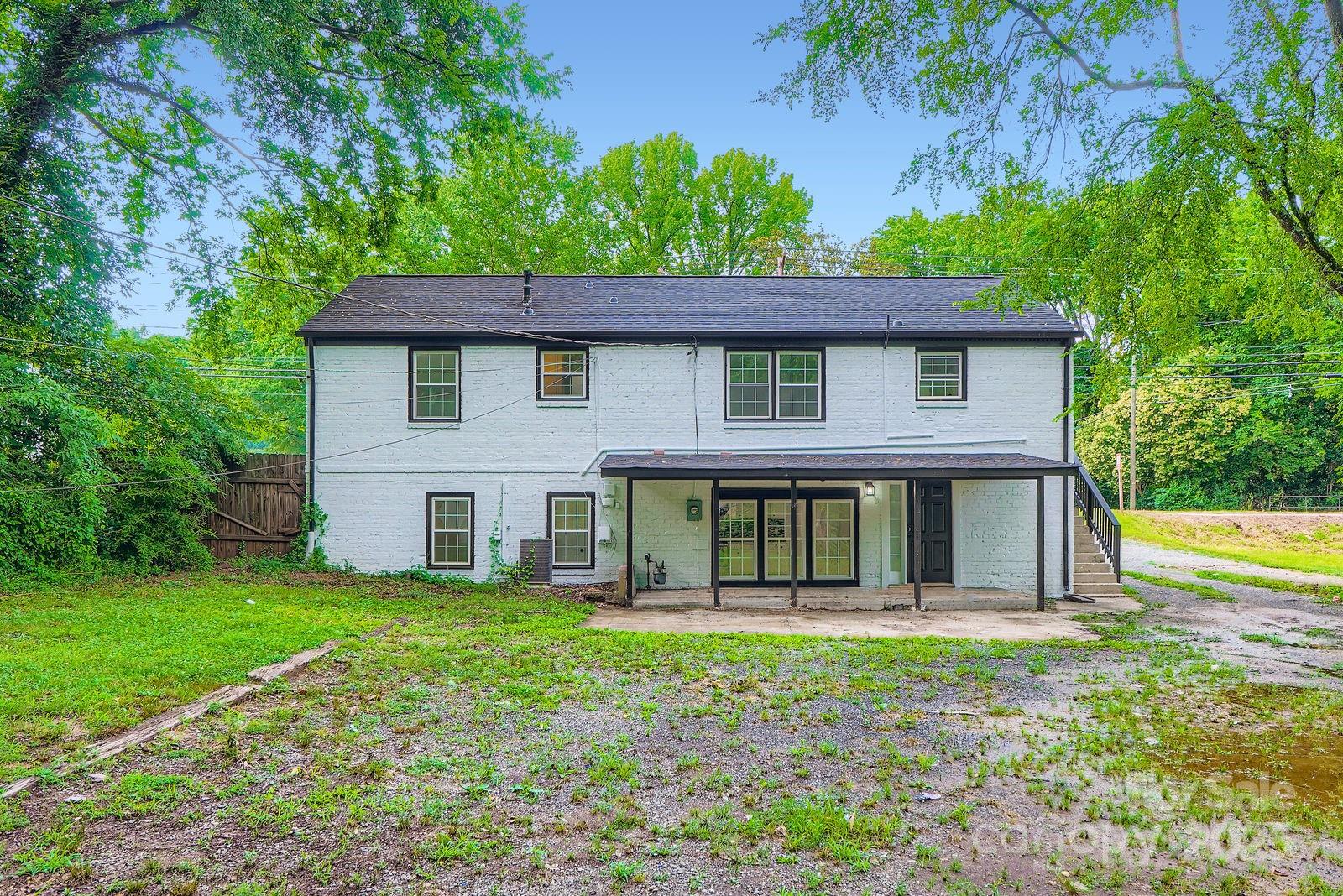 1224 E Woodlawn Road, Charlotte, NC - photo 40 of 48