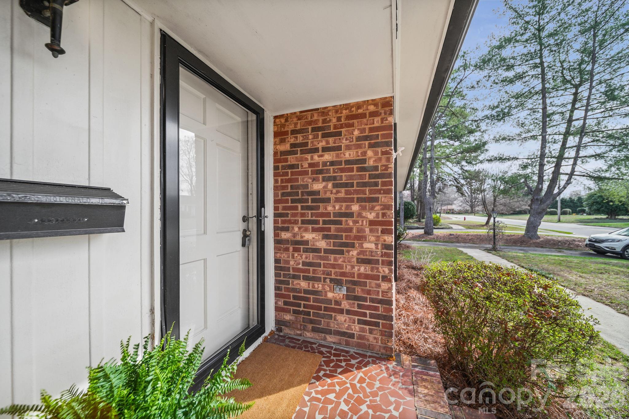 Photo 4 of 1628 Dixon Road, Gastonia, NC
