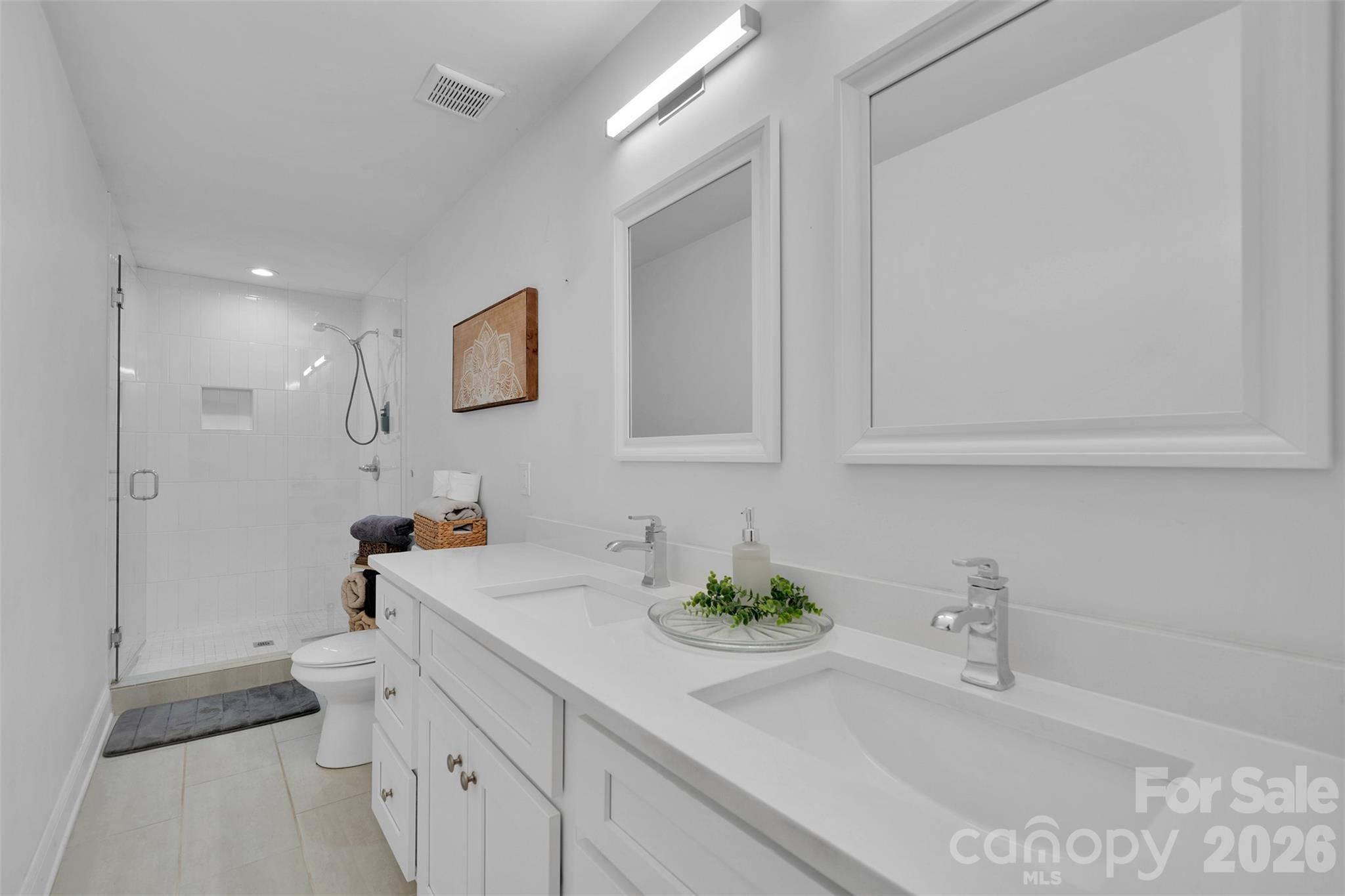 Photo 18 of 301 Hillandale Drive, Charlotte, NC