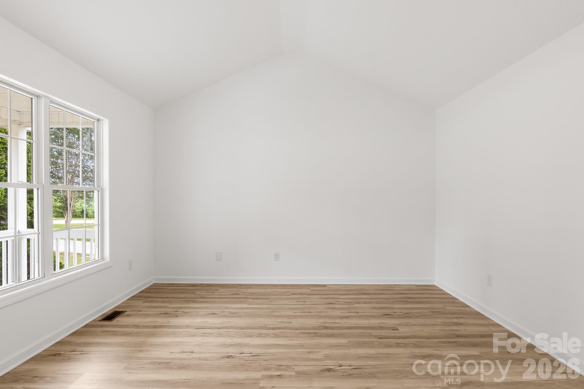 Photo 8 of 2931 Greenleaf Road, Clover, SC