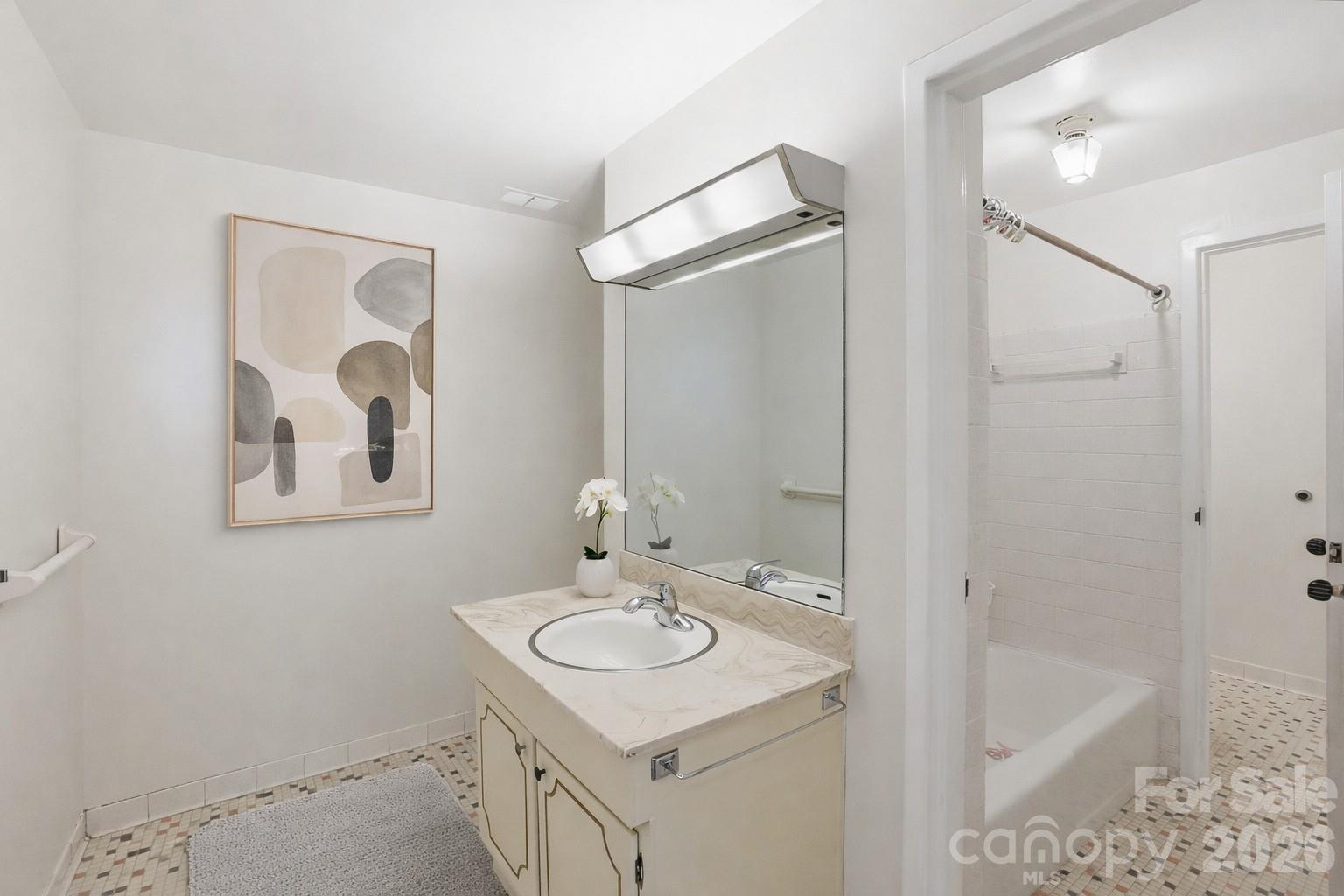 Photo 7 of 1300 Reece Road312, Charlotte, NC