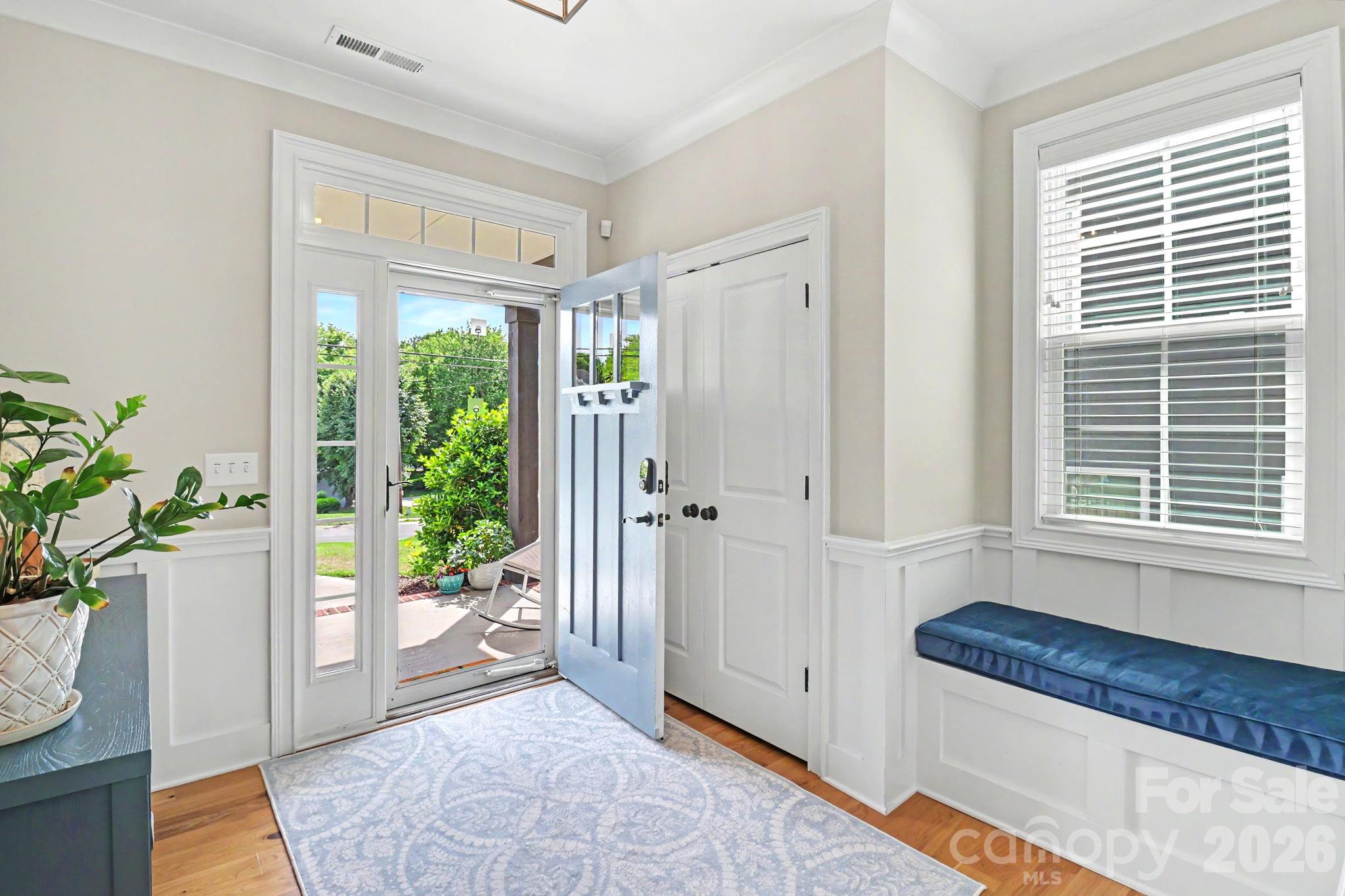Photo 3 of 7005 Providence Lane W, Charlotte, NC