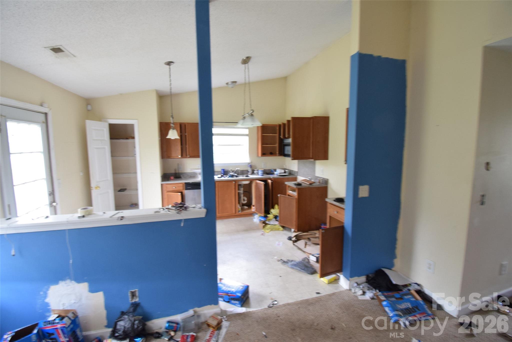 633 Overlook Road, Lowell, NC - photo 5 of 15