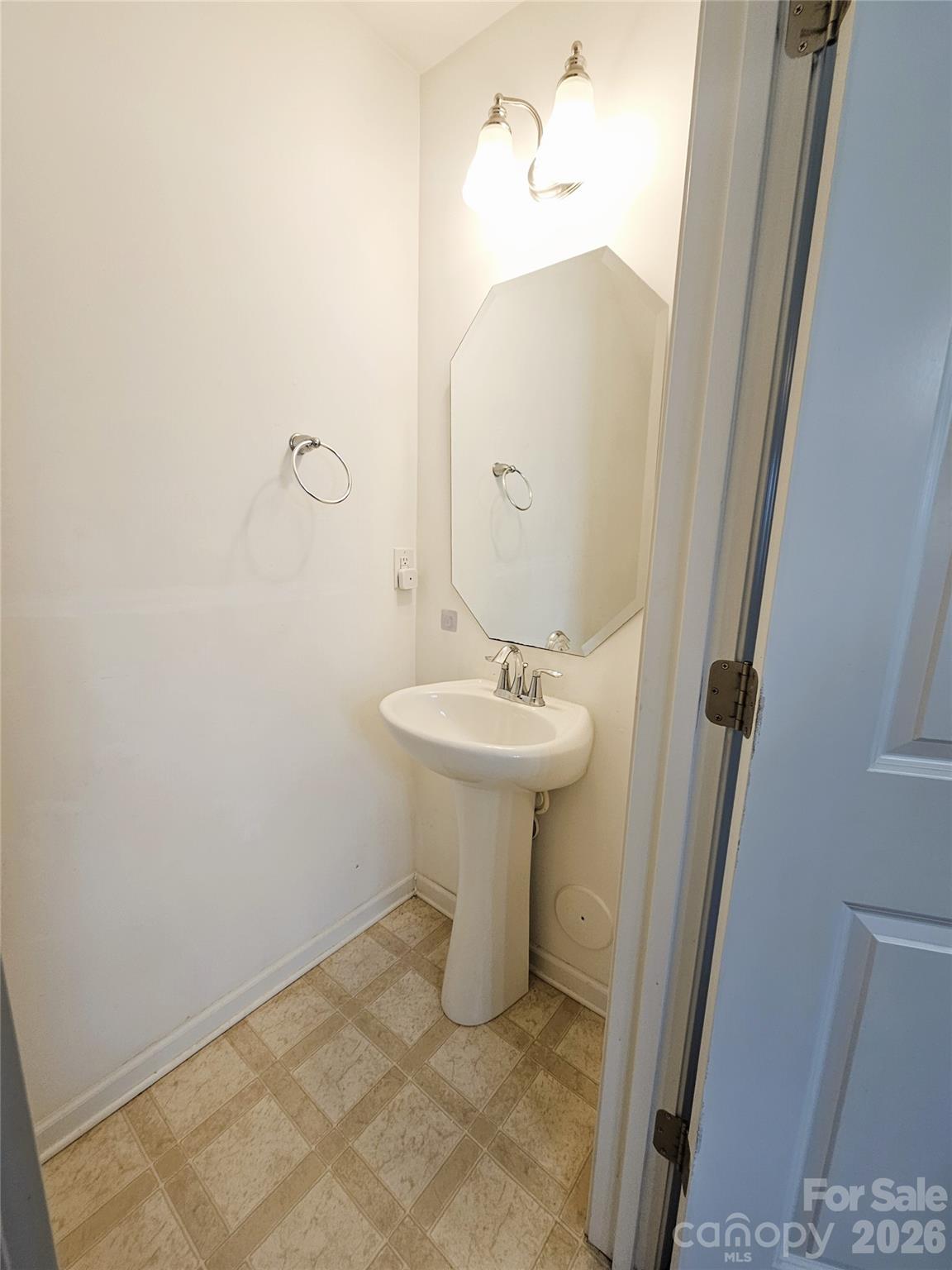 Photo 23 of 10703 Derryrush Drive, Charlotte, NC