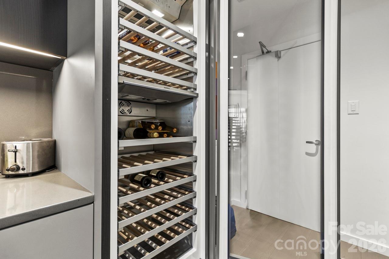 Photo 11 of 435 S Tryon Street901, Charlotte, NC