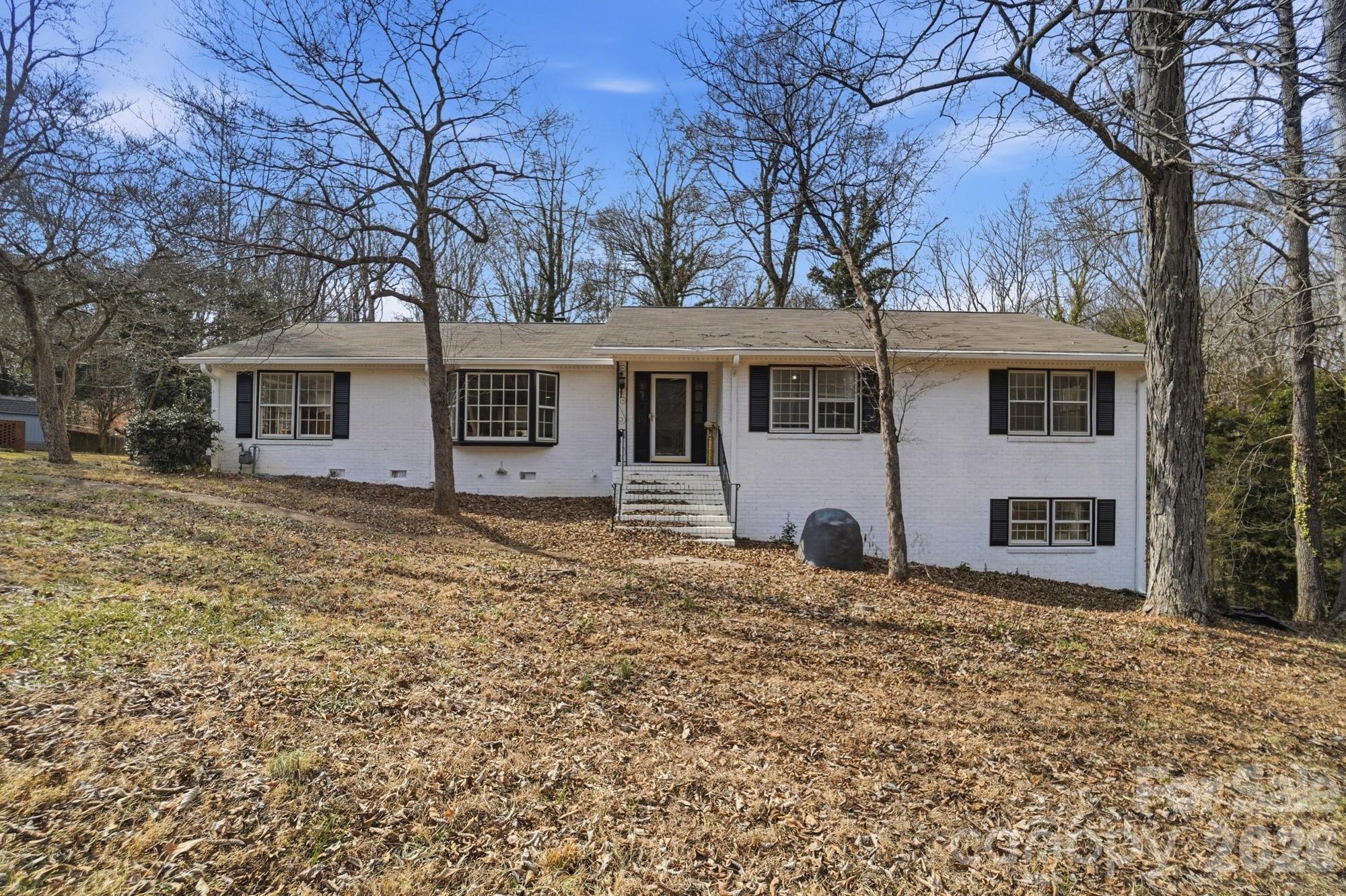 Photo 2 of 6803 Pencade Lane, Charlotte, NC