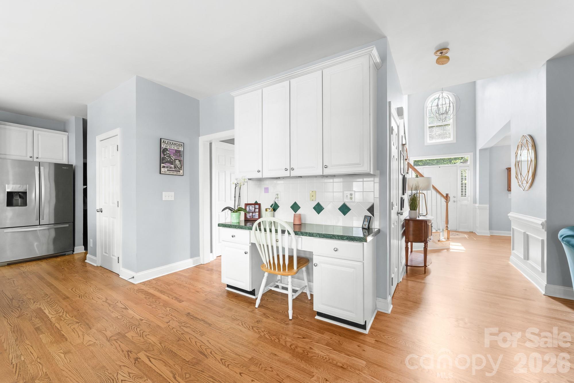 8812 Kingston Forest Drive, Charlotte, NC - photo 14 of 37