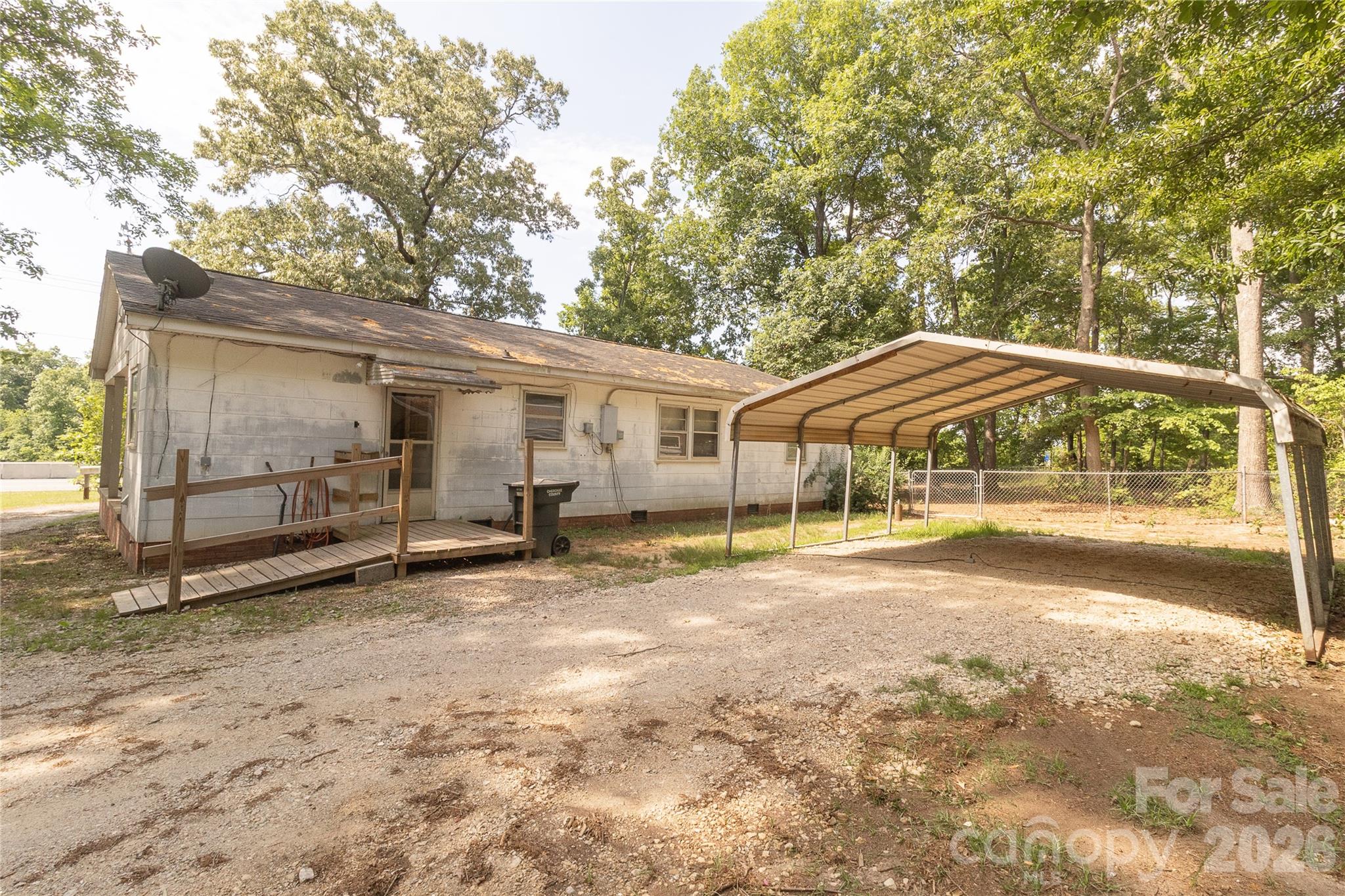609 Wilcox Avenue, Gaffney, SC - photo 7 of 24