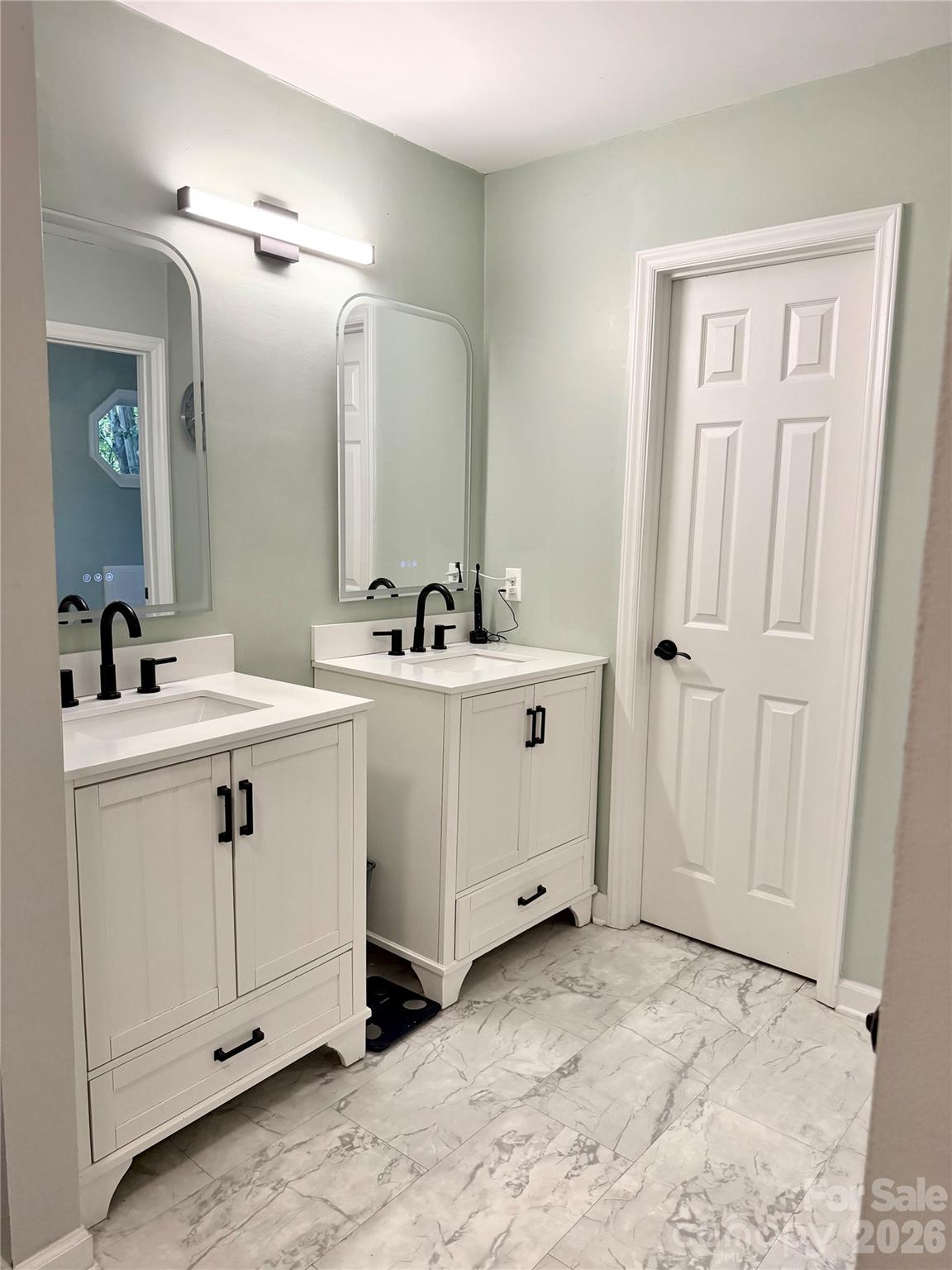 Photo 26 of 4015 Thistledown Court8, Charlotte, NC