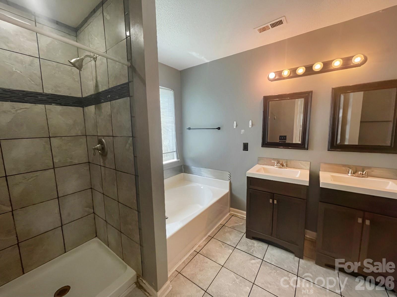 Photo 11 of 8418 Red Cypress Court, Charlotte, NC
