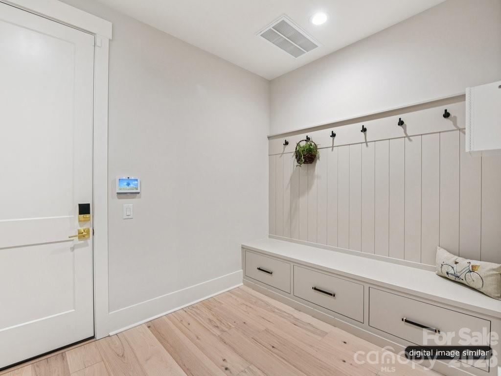 Photo 41 of 3133 Country Club Drive, Charlotte, NC