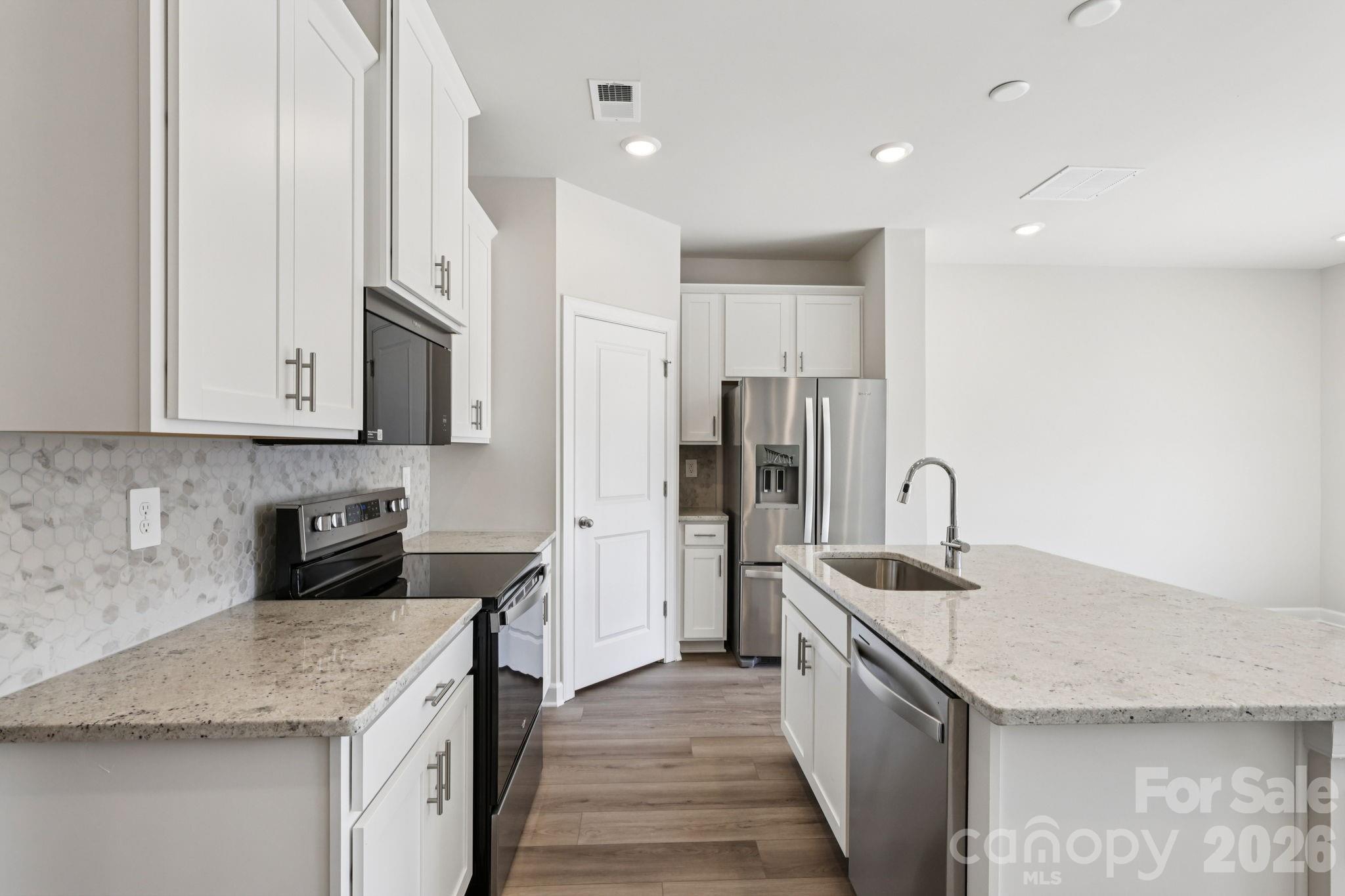 Photo 7 of 9044 Foggy Brook Loop, Charlotte, NC