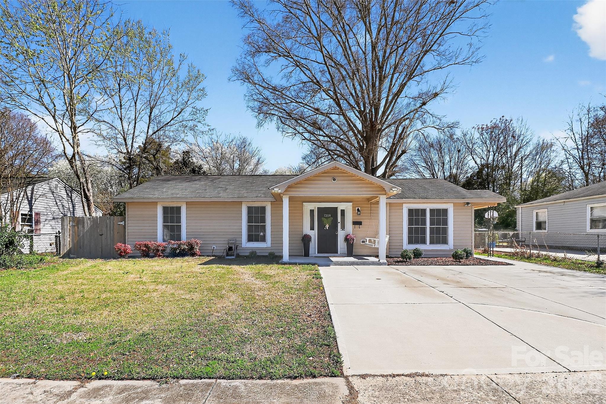 Photo 4 of 1318 Mcdow Drive, Rock Hill, SC