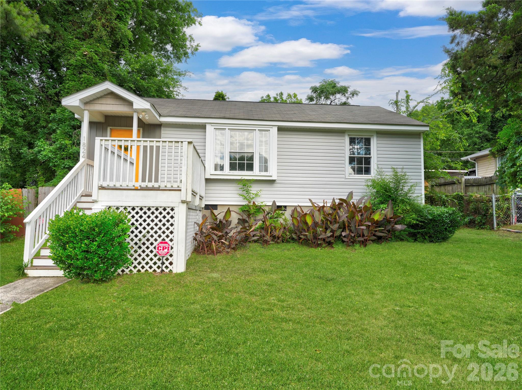 Photo 4 of 1824 Double Oaks Road, Charlotte, NC