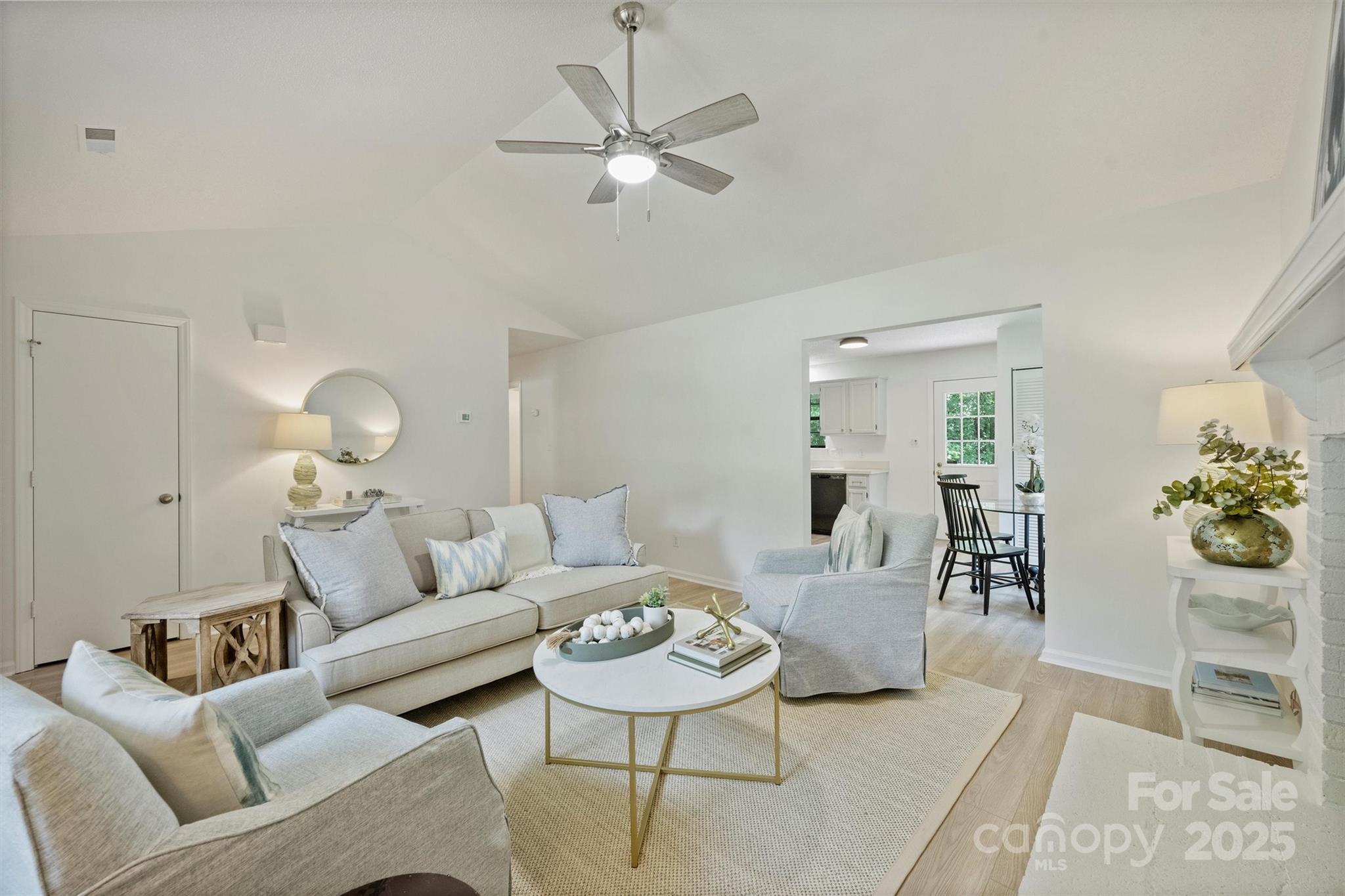 6115 Coltswood Court, Charlotte, NC - photo 10 of 39