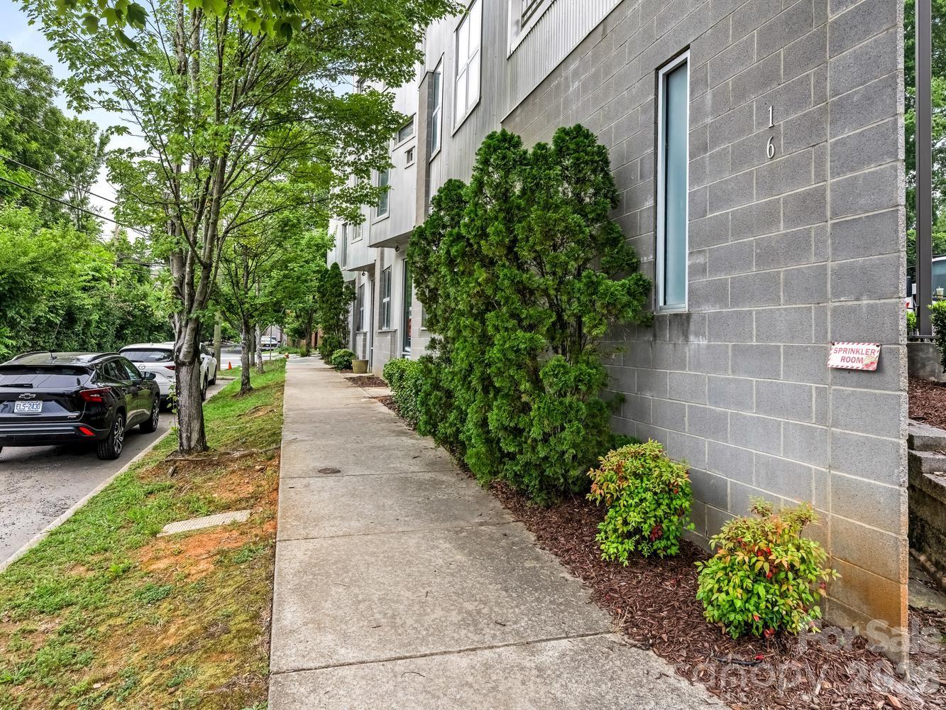 Photo 2 of 1600 Fulton Avenue206, Charlotte, NC