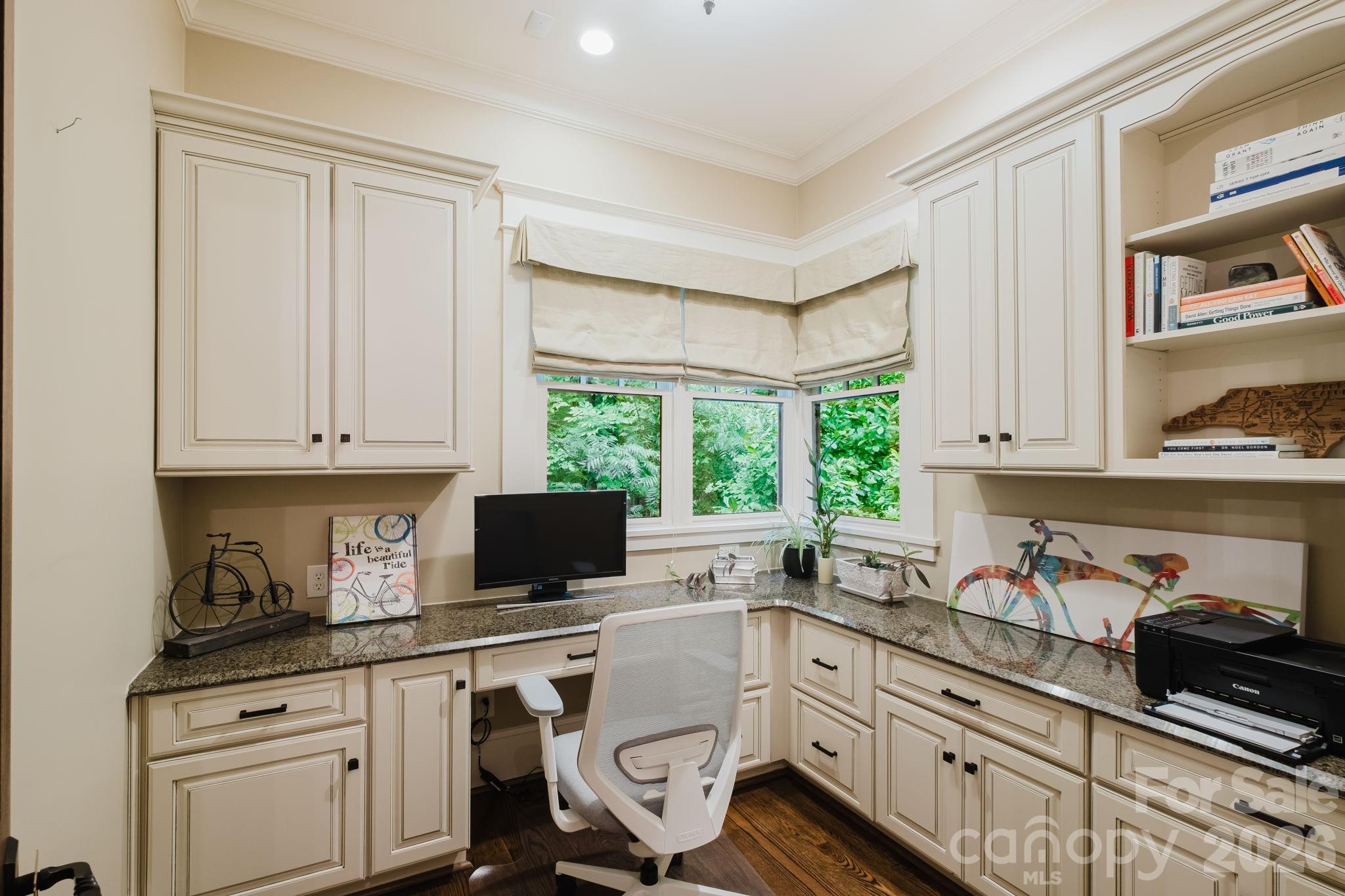 Photo 15 of 10930 Green Heron Court, Charlotte, NC