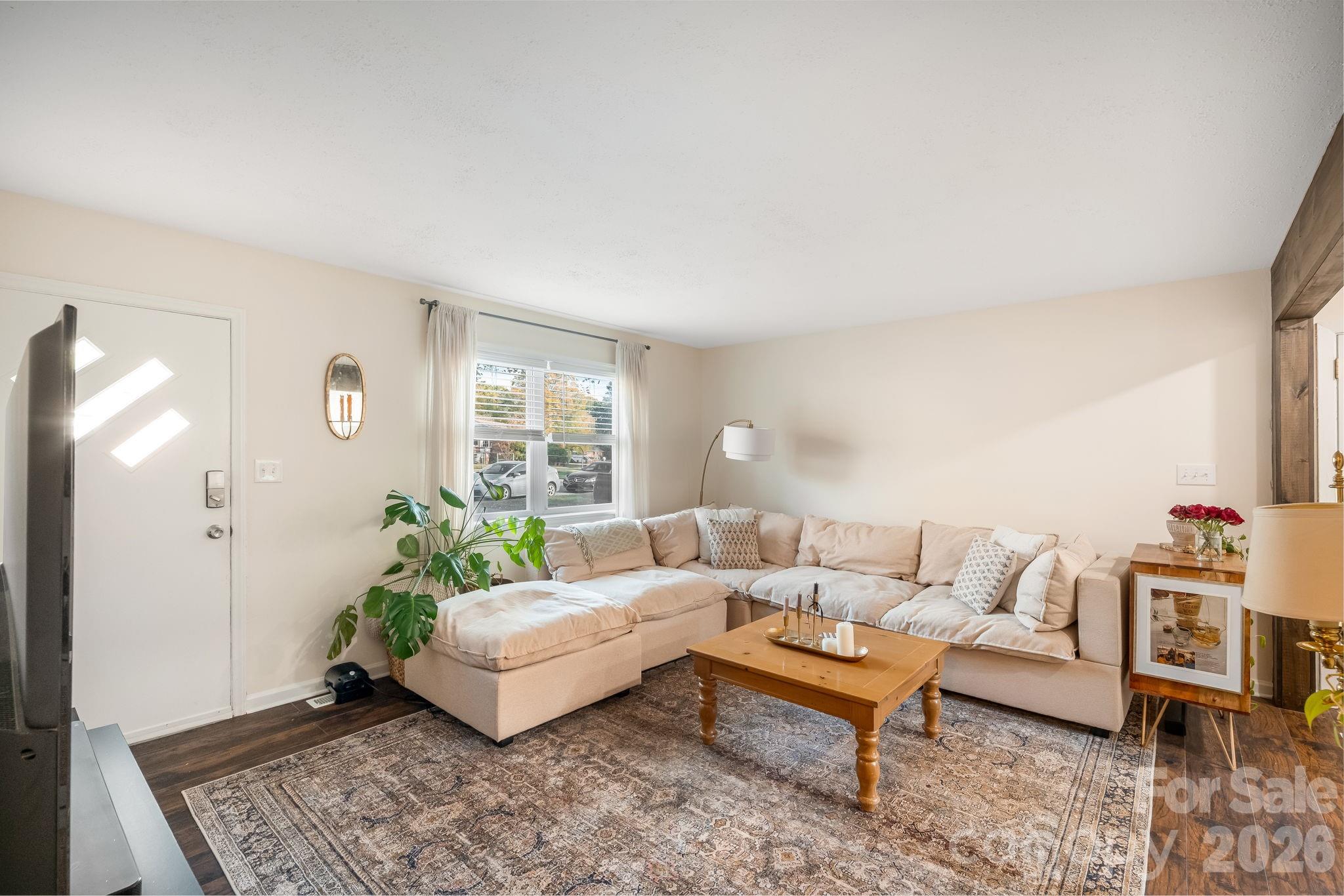 Photo 6 of 2333 Birchcrest Drive, Charlotte, NC