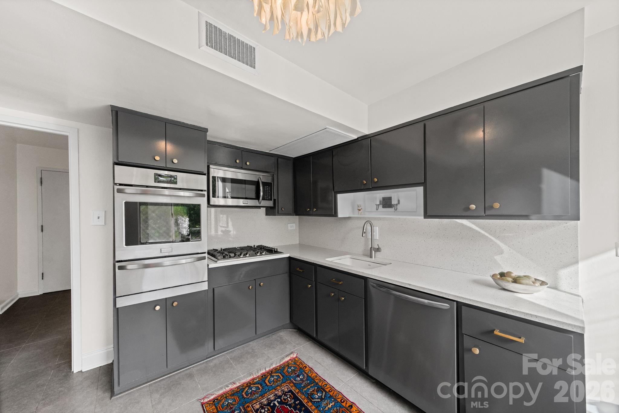 Photo 9 of 1300 Queens Road312, Charlotte, NC